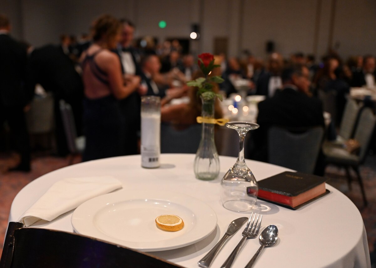 DM's 75th Anniversary Air Force Ball > Davis-Monthan Air Force Base ...