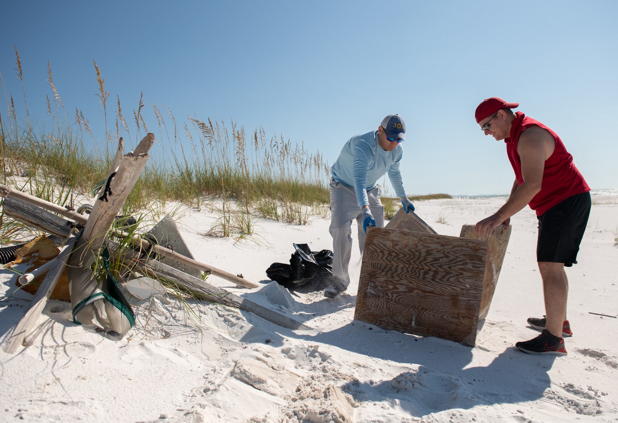 Airmen join in Eglin beach clean-up effort > Eglin Air Force Base ...