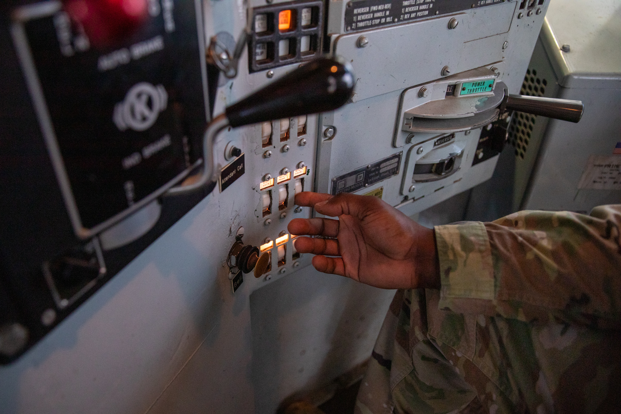 Reserve rail advisor keeps Soldiers on the right track > U.S. Army ...