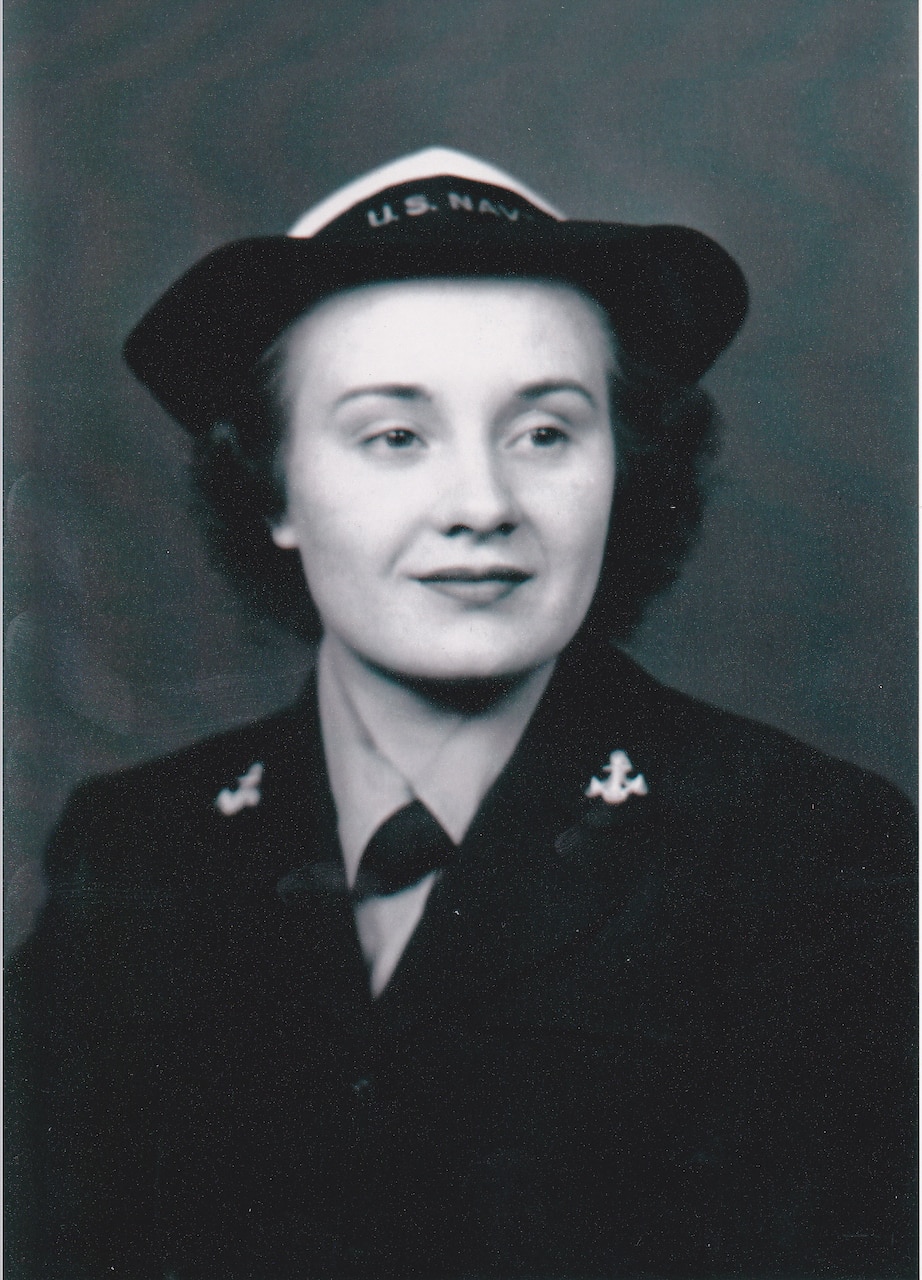 A Legacy of Service: Former WAVE Celebrates 100th Birthday > U.S. Fleet ...