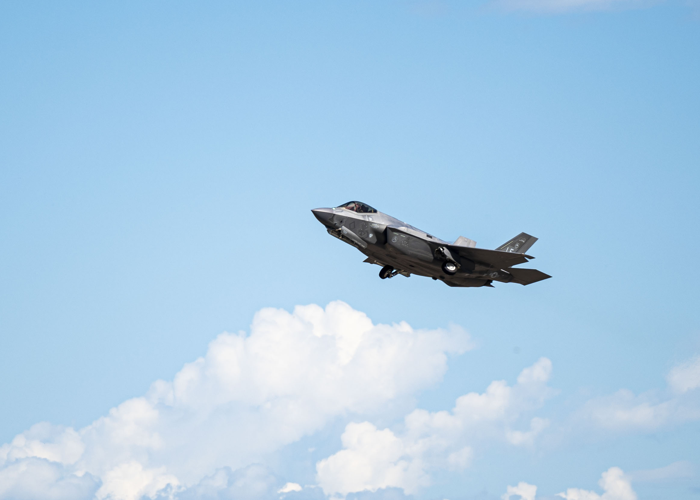 F-35As take off from Luke AFB > Luke Air Force Base > Article Display