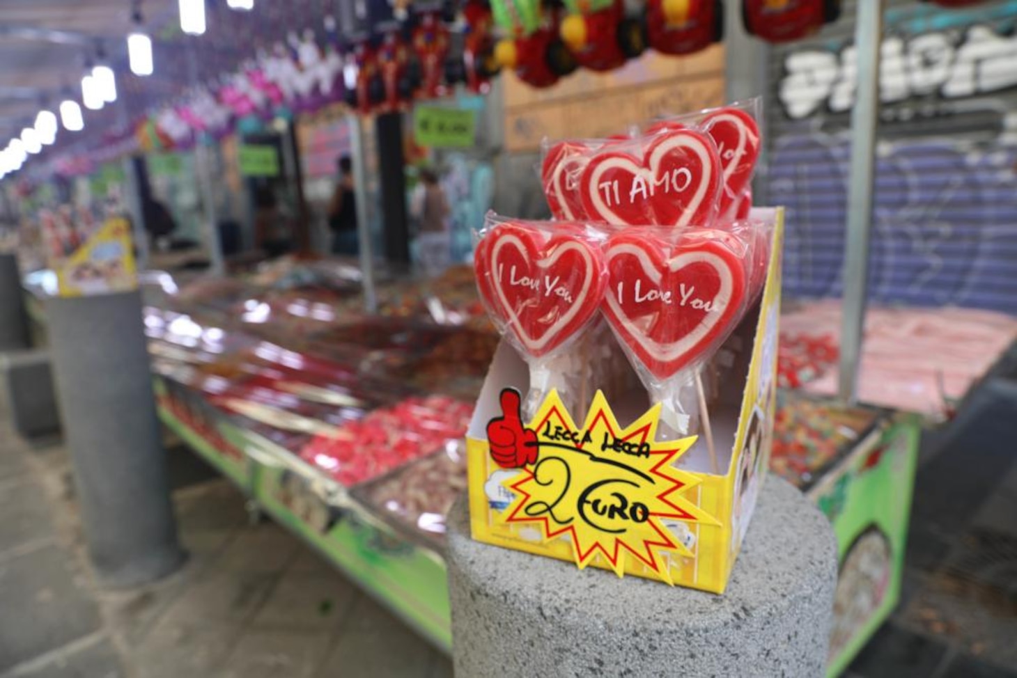 Celebrating the Miracle of San Gennaro in Napoli > United States Navy ...