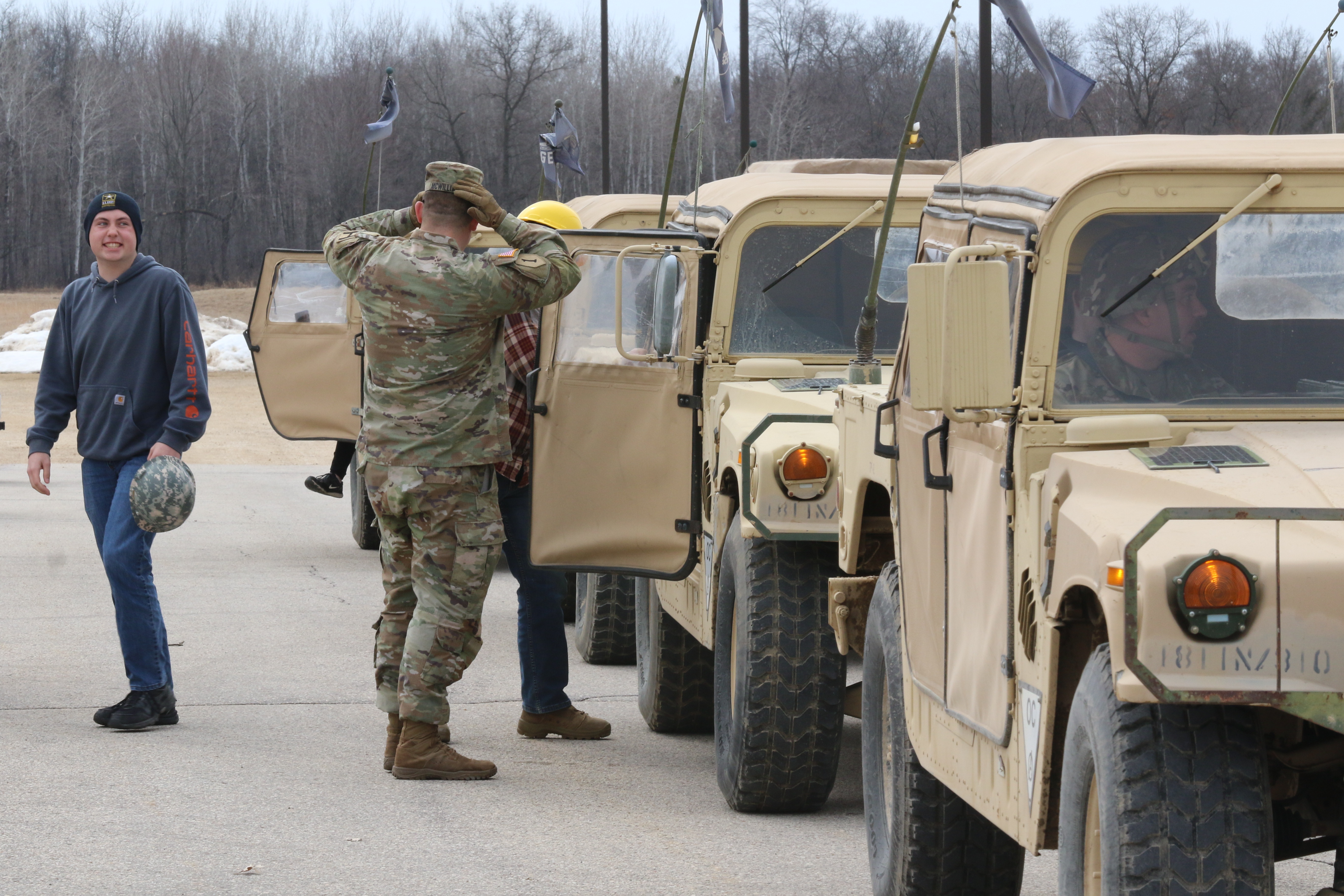 Wisconsin students/educators engage in Meet Your Army Reserve event > U ...