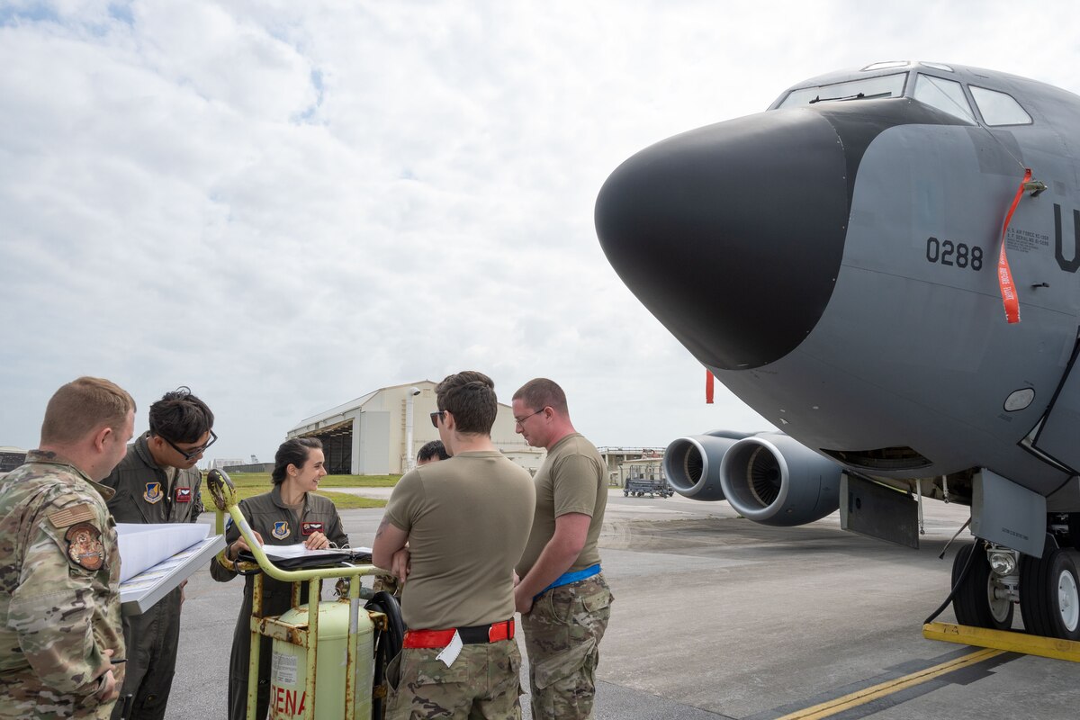909th ARS fuel Fighting Falcons > Kadena Air Base > News
