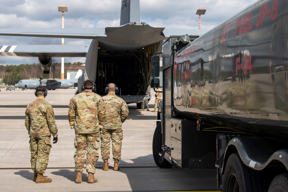 RAB Airmen conduct wet-wing defuel operations > Ramstein Air Base ...