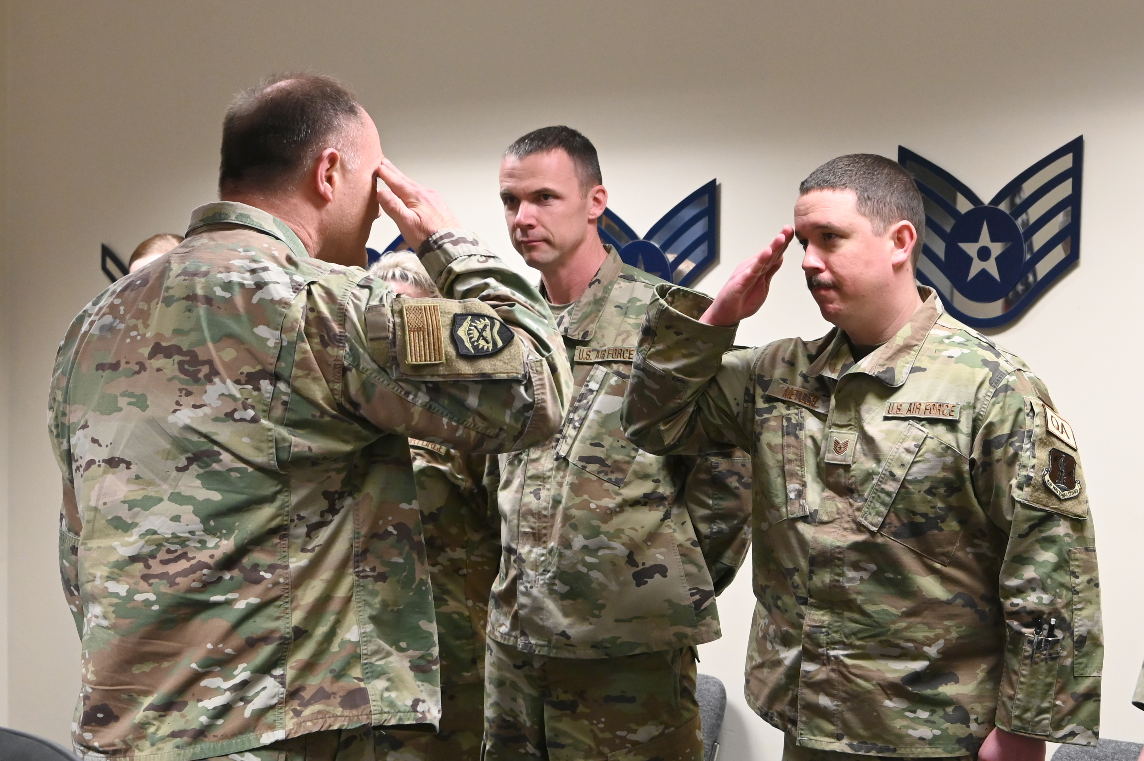 Team Kingsley members coined by TAG > 173rd Fighter Wing > Article Display