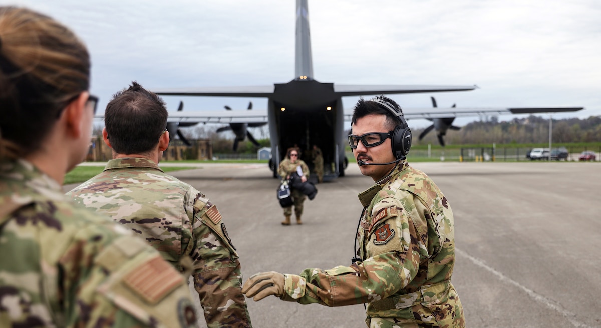 C-STARs supports Airmen in total-force trauma care training > Air Force ...