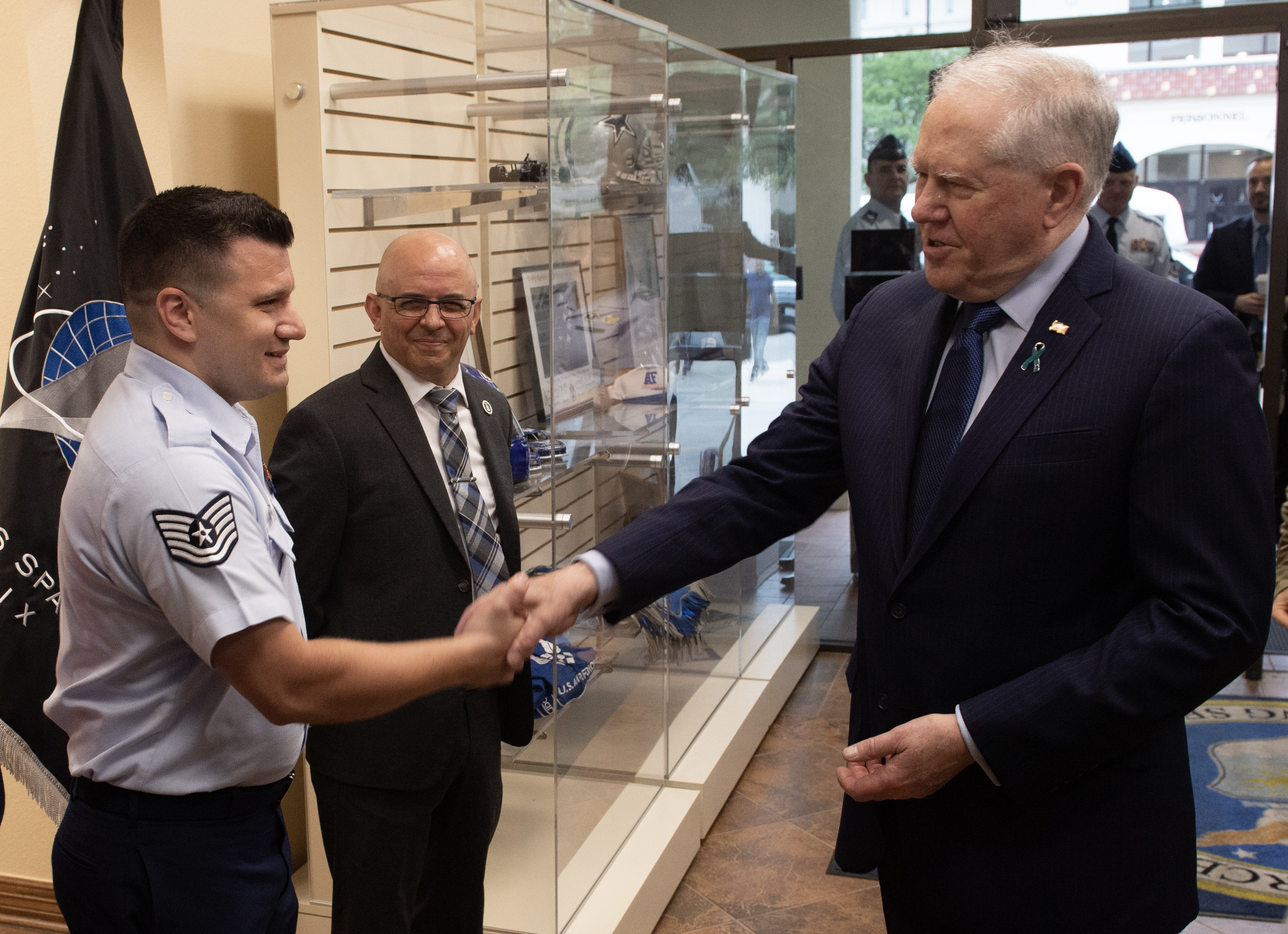 AFRS | SECAF updated on recruiting efforts, meets local recruiters ...