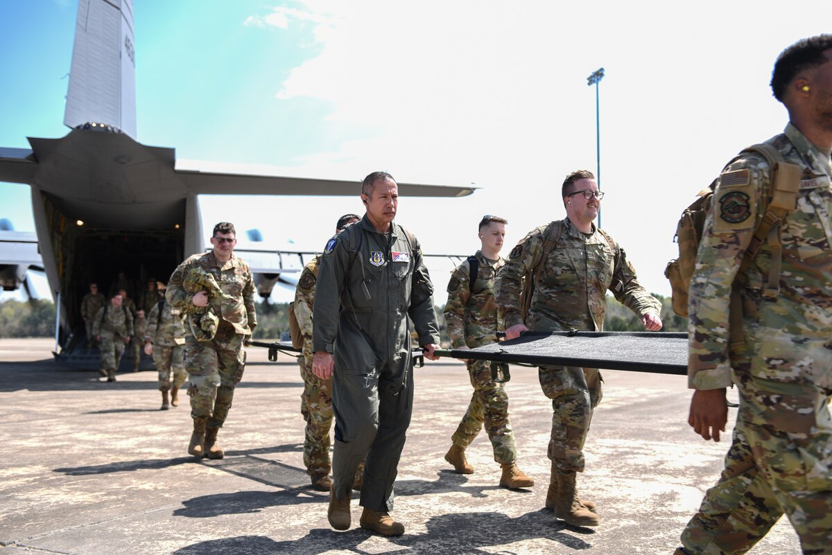 LRS helps establish economic hub at Little Rock AFB > Air National ...