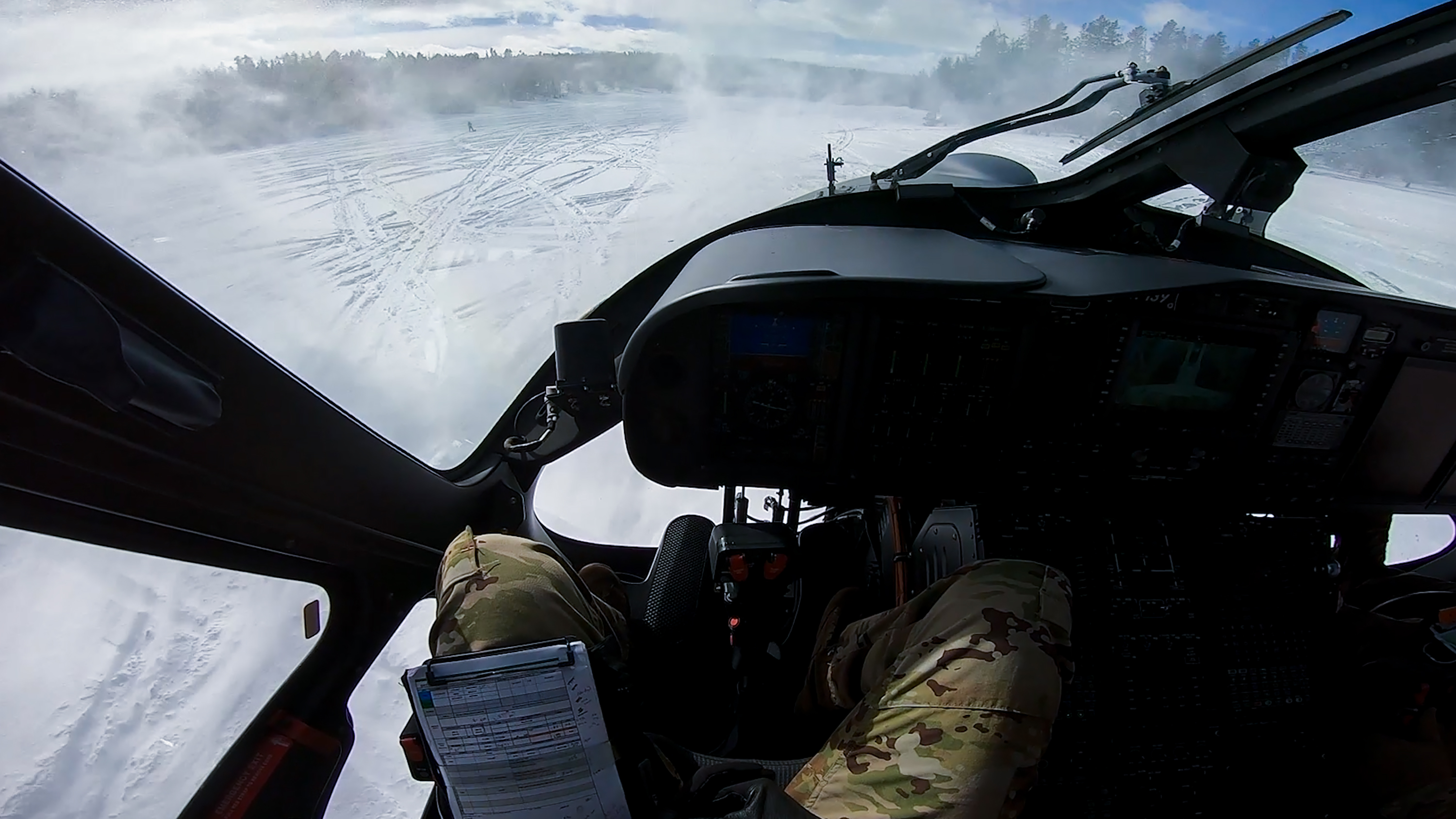 Grey Wolf makes first snow landing > Air Force Materiel Command ...