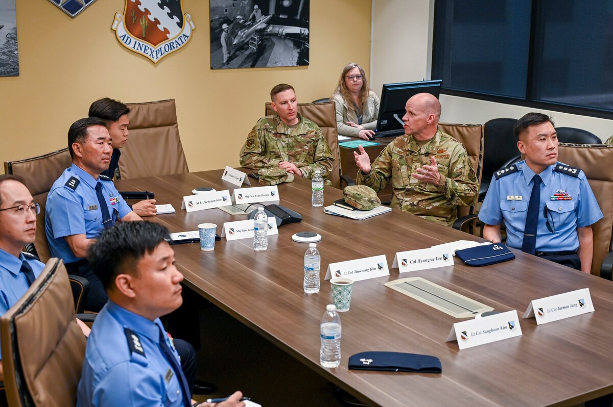 Republic of Korea Air Force visit to AFTC HQ > Air Force Test Center ...