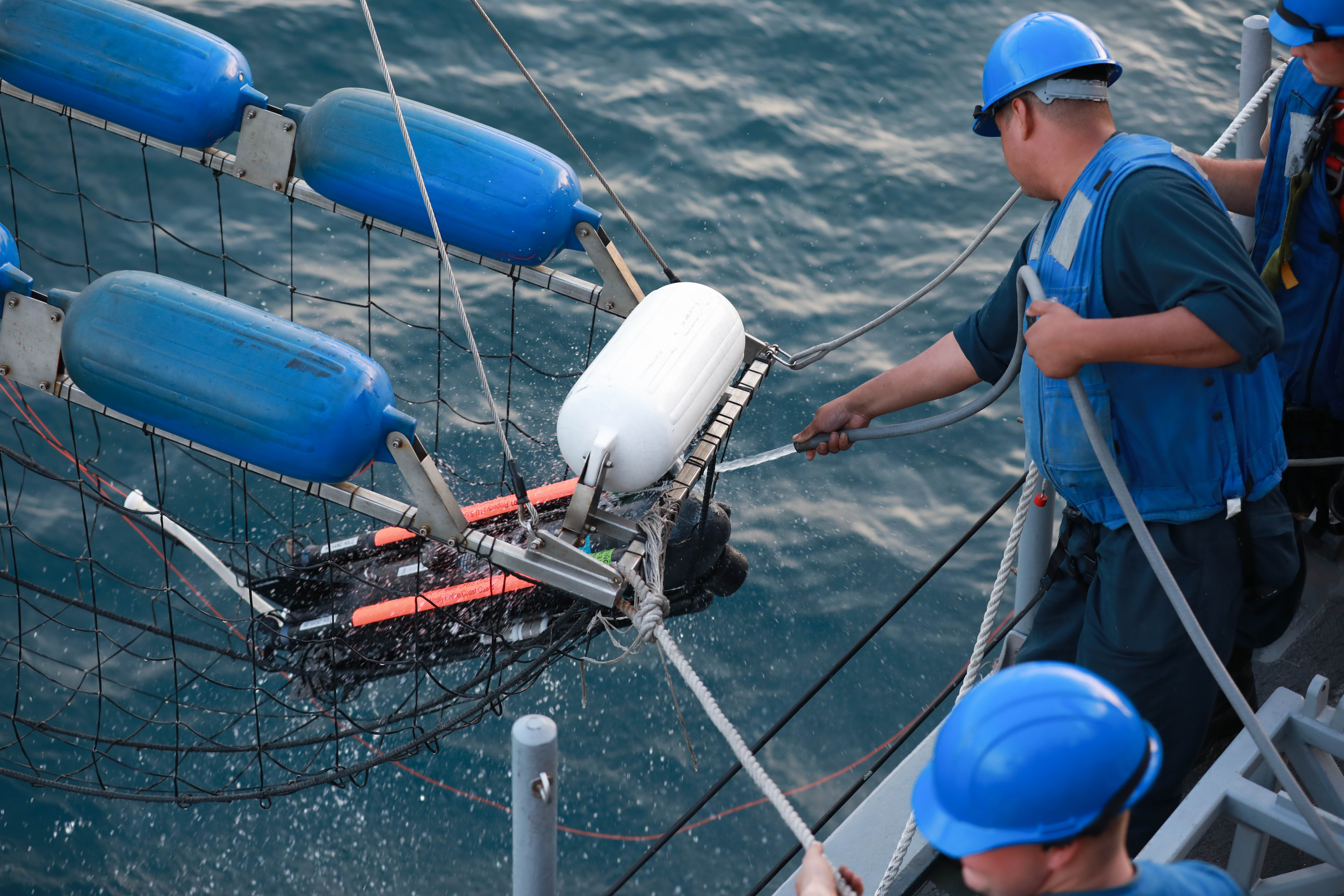 U.S., France, UK Complete Counter-Mine Exercise in Arabian Gulf ...