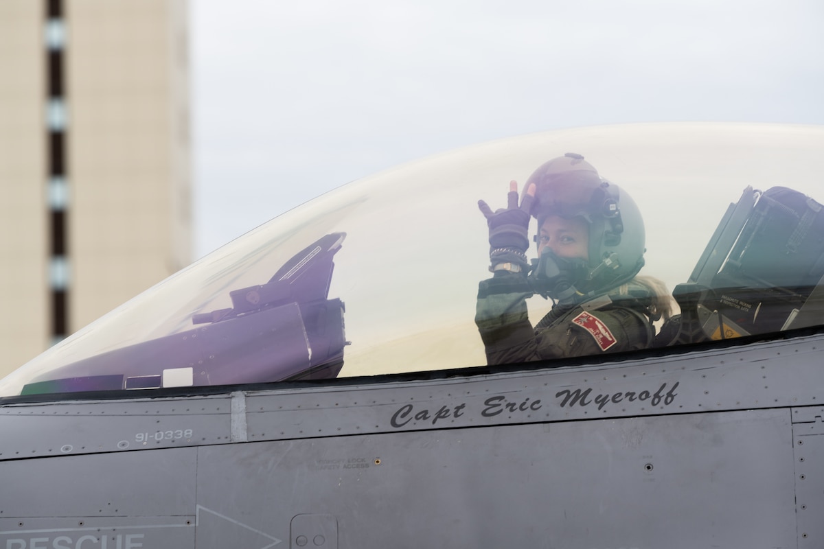 480th FS Warhawks redeploy from Kadena AB > Spangdahlem Air Base ...