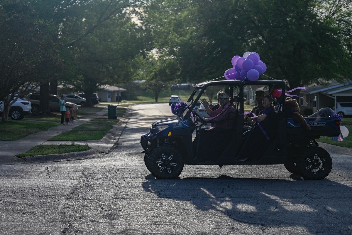 LRAFB Holds Purple Up Parade > Little Rock Air Force Base > Article Display