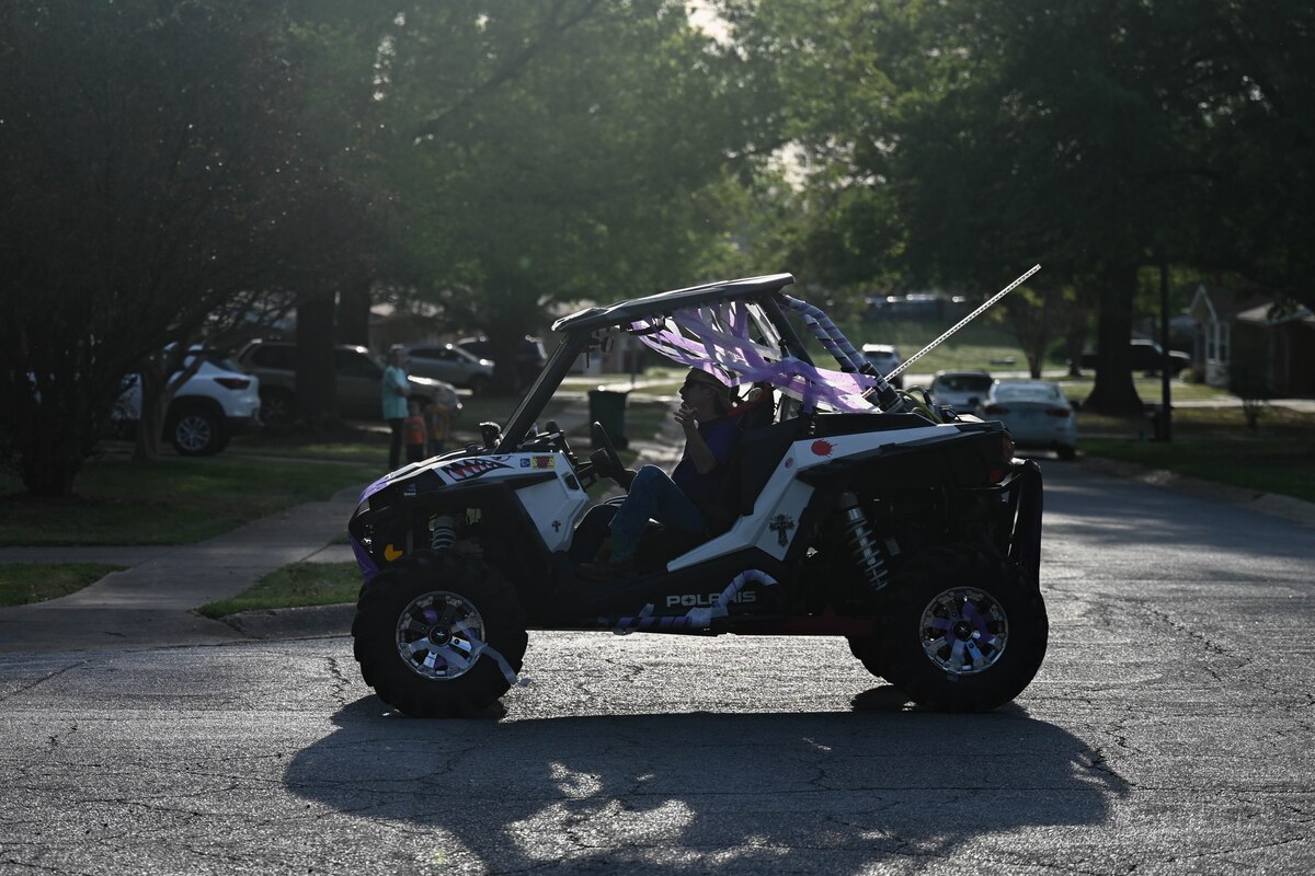 LRAFB Holds Purple Up Parade > Little Rock Air Force Base > Article Display
