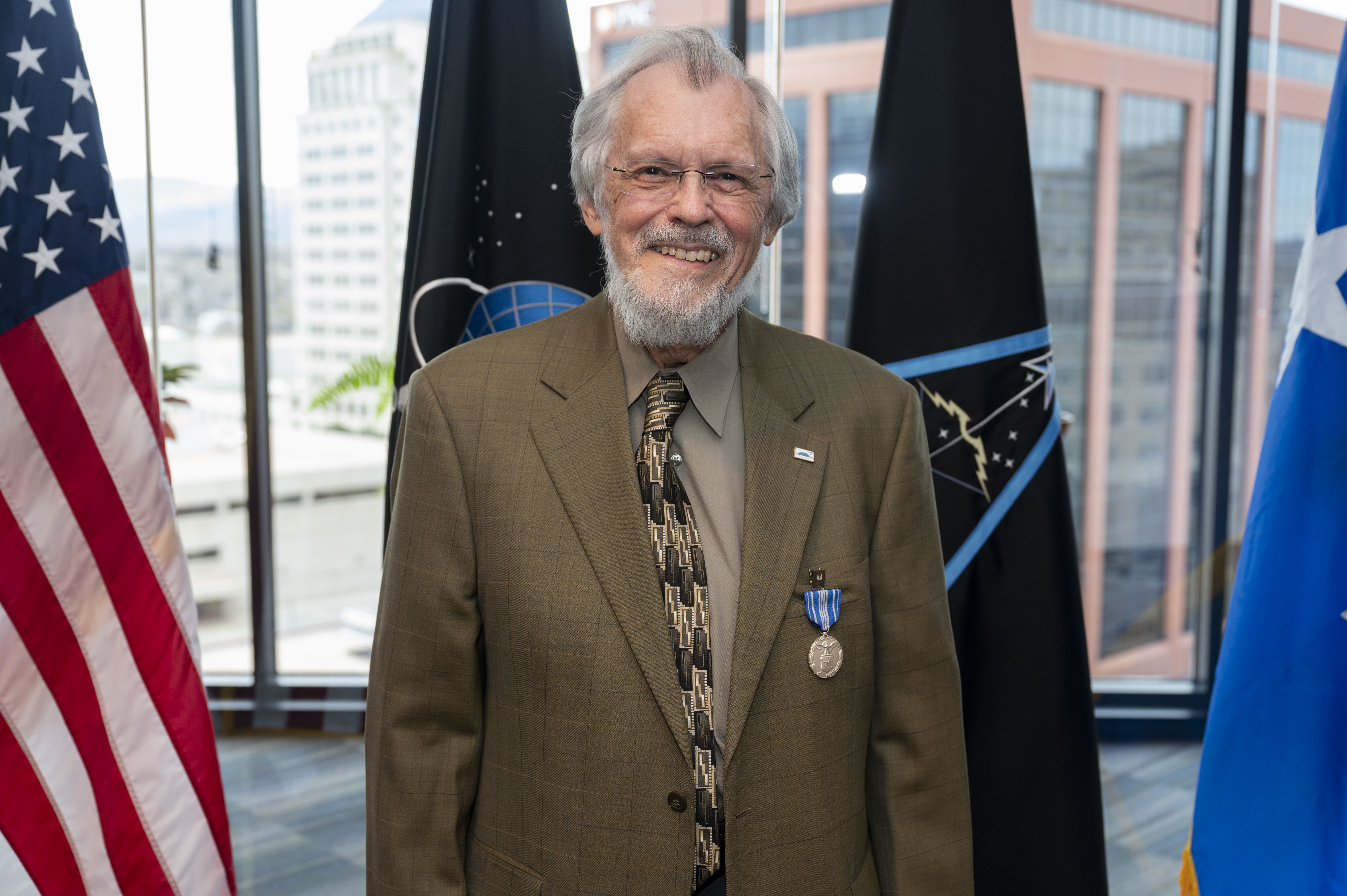 AAS recognizes STARCOM historian with President’s Award > Space ...