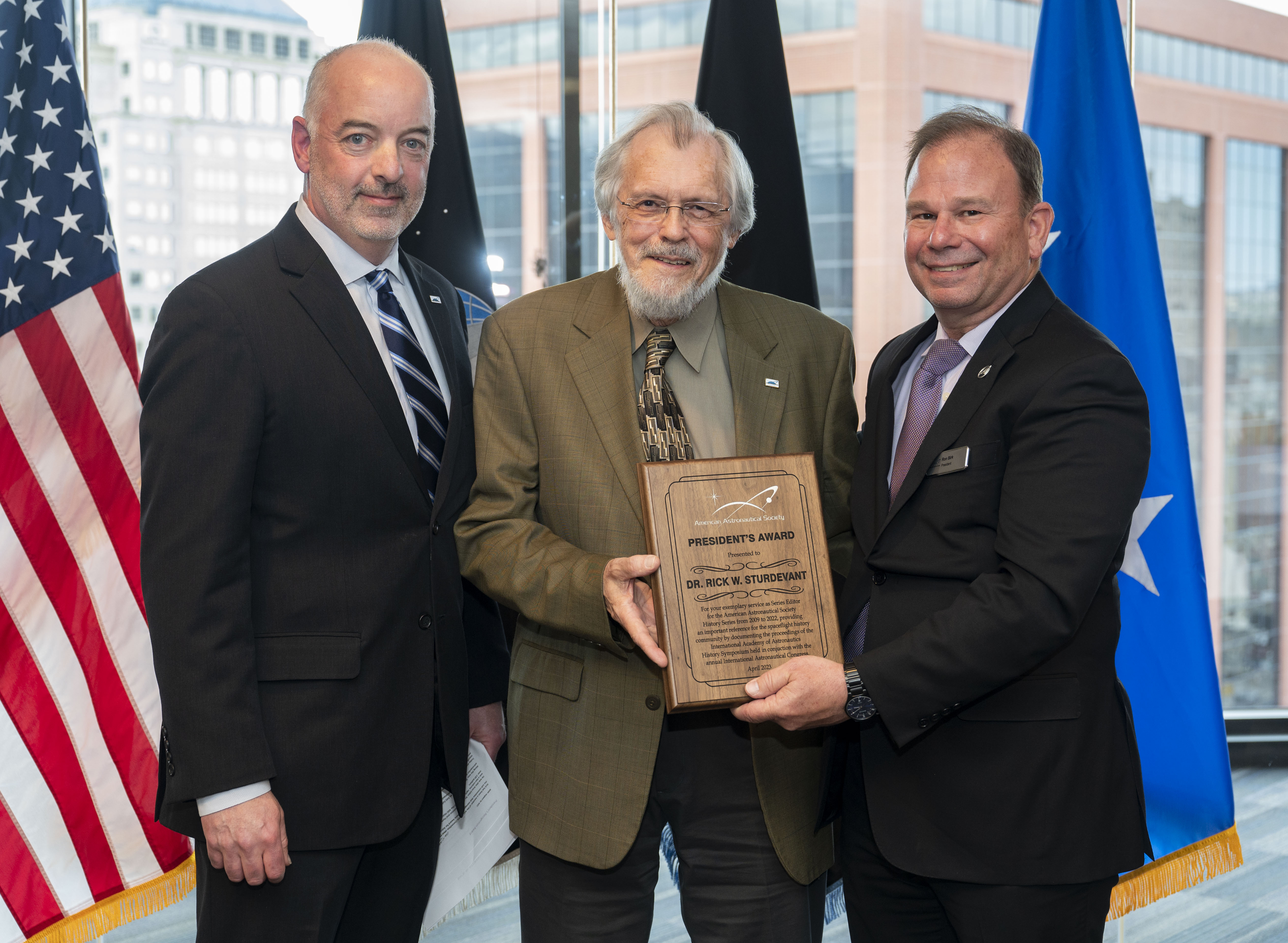 AAS recognizes STARCOM historian with President’s Award > Space ...