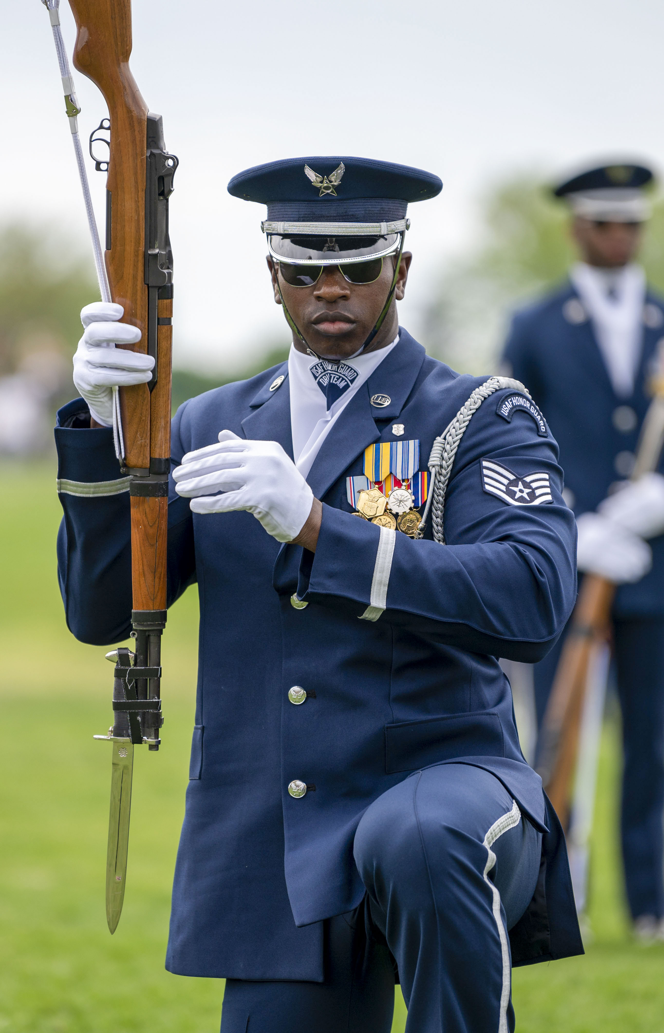 US Air Force Honor Guard Drill Team competes at Joint Services Drill ...