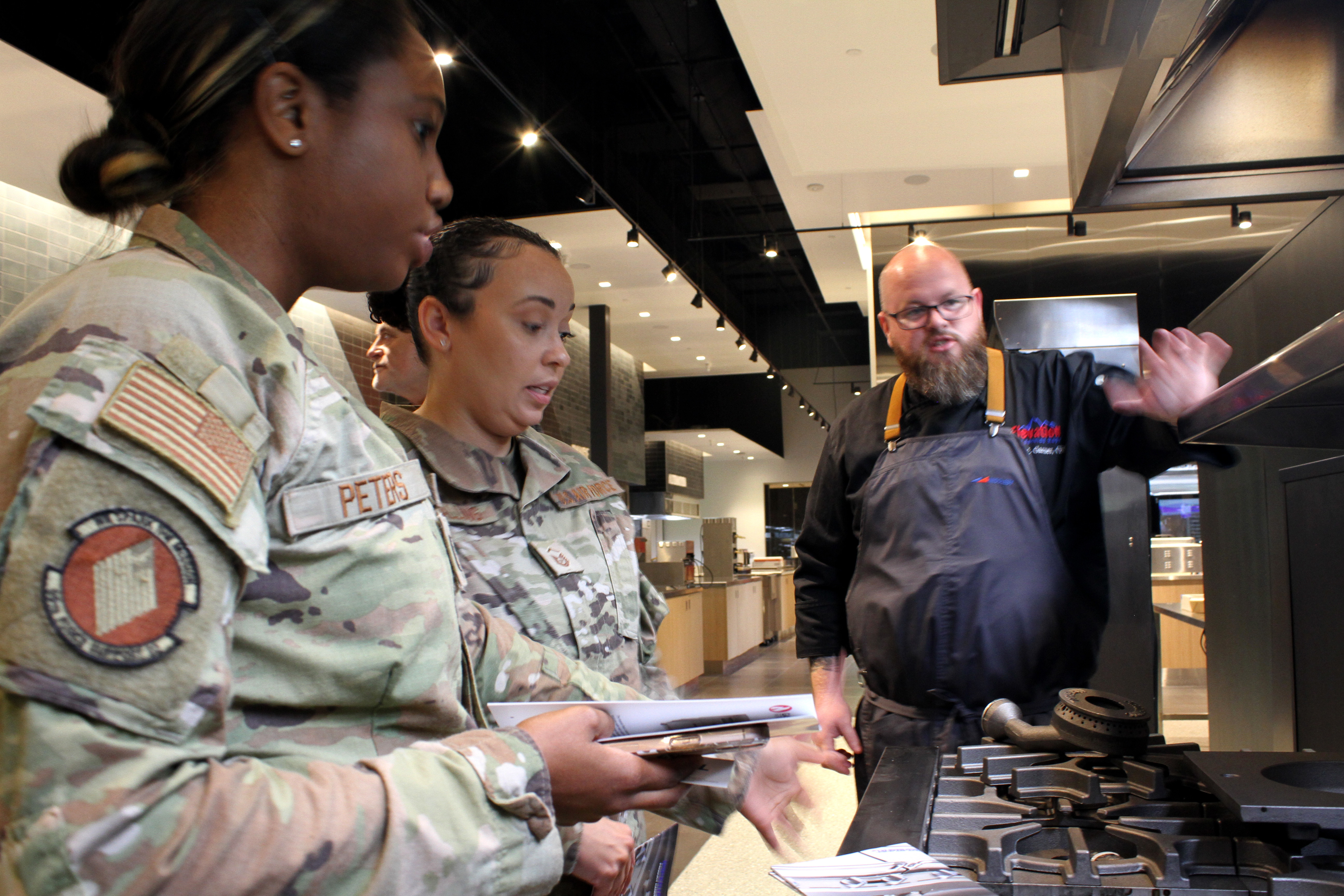Food Summit looks to future of 27+ DAF stateside dining operations ...