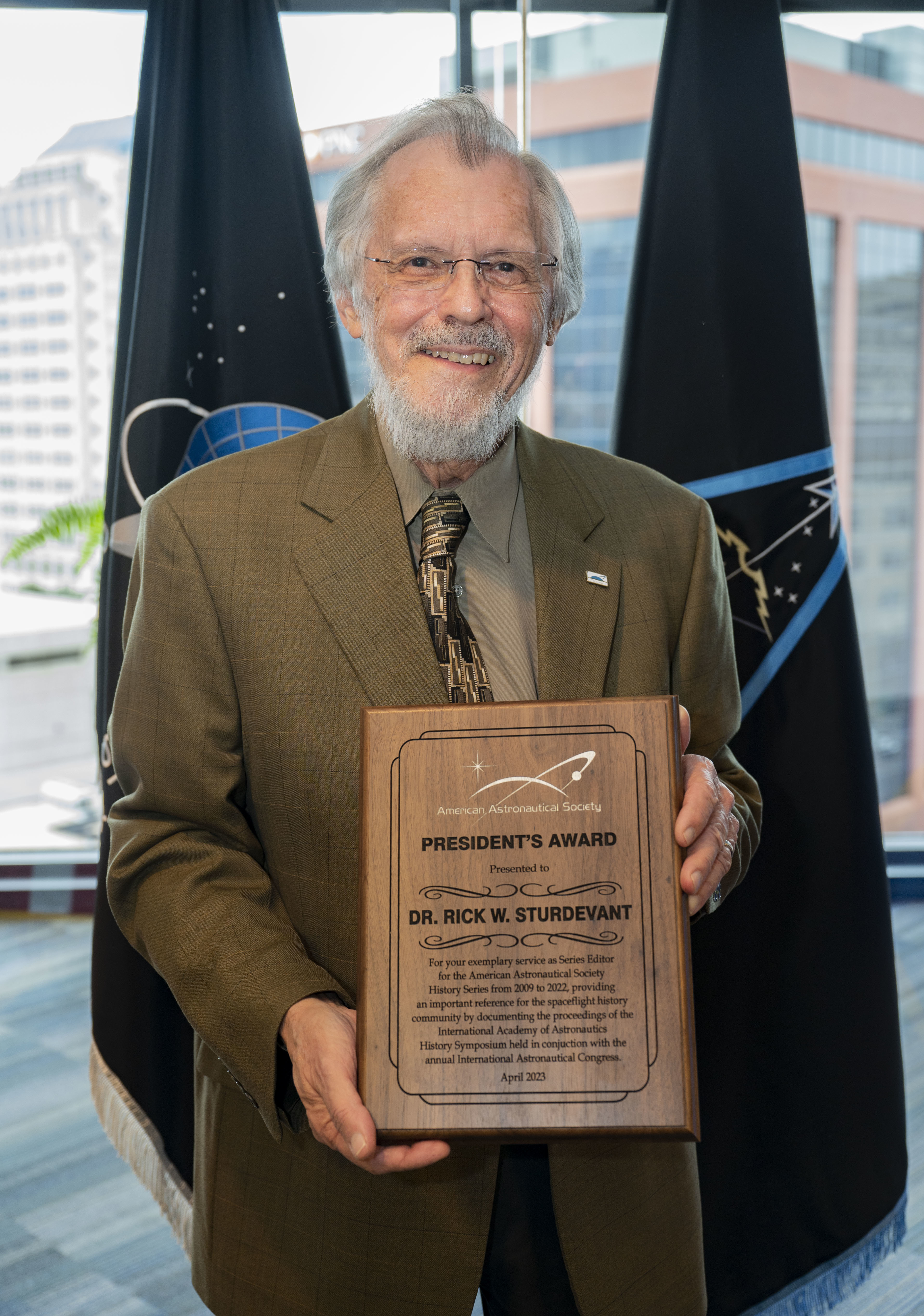 AAS recognizes STARCOM historian with President’s Award > Air Force ...
