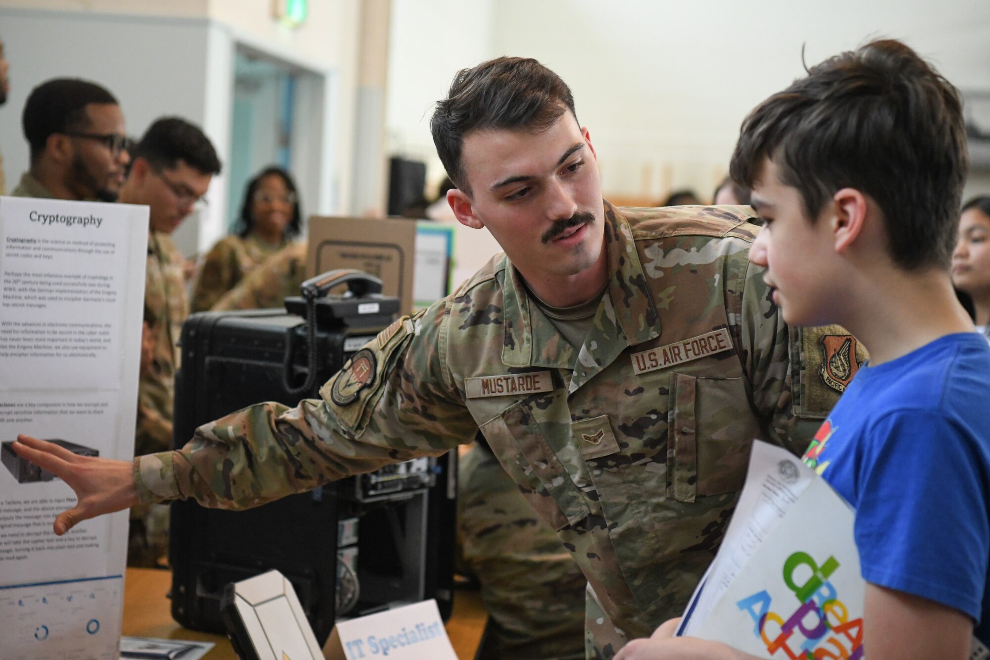 500 students explore USAF careers at Yokota > 5th Air Force > Article ...