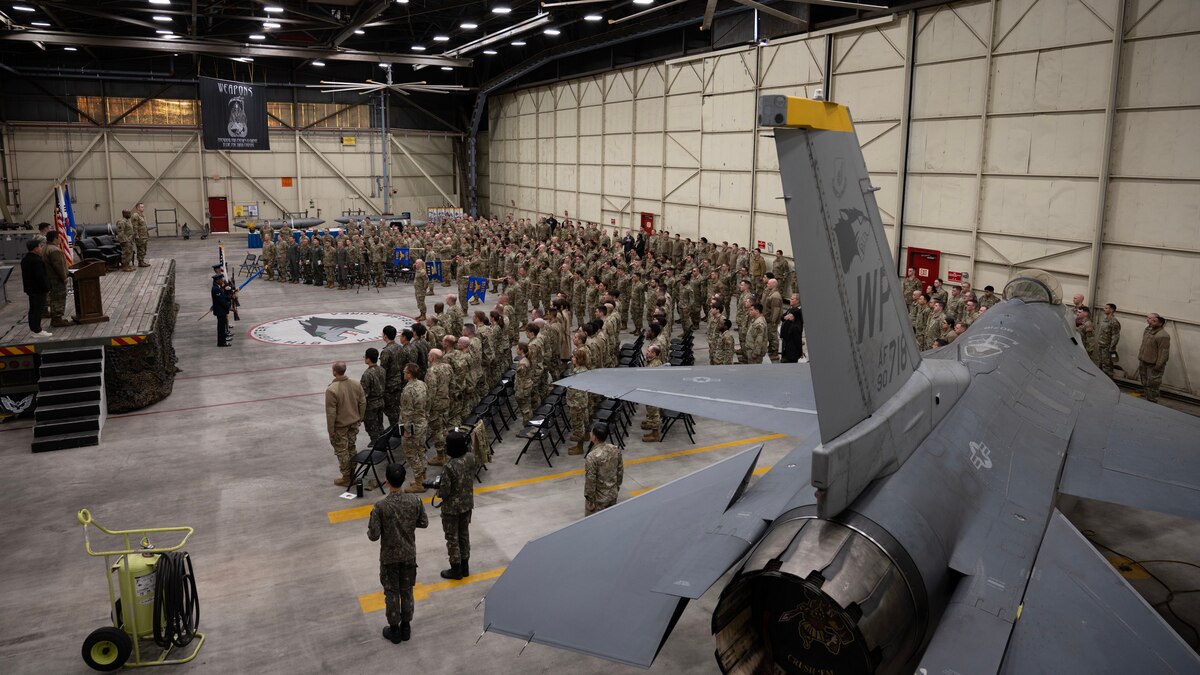 8th MXG assumption of command > Kunsan Air Base > Kunsan Air Base