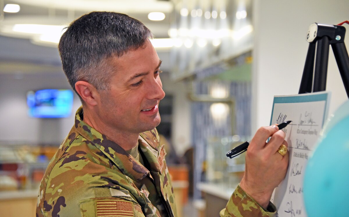 SAPR honors SAAPM to raise awareness and prevention > Joint Base ...