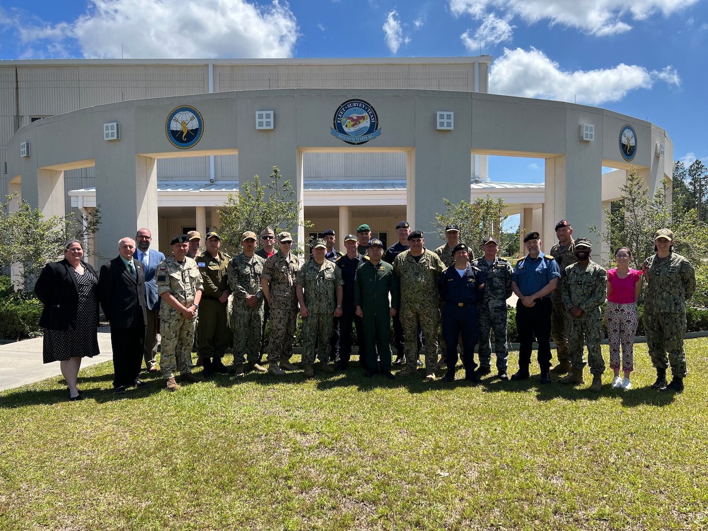 Foreign Attachés Visit Naval Oceanography > Naval Meteorology and ...