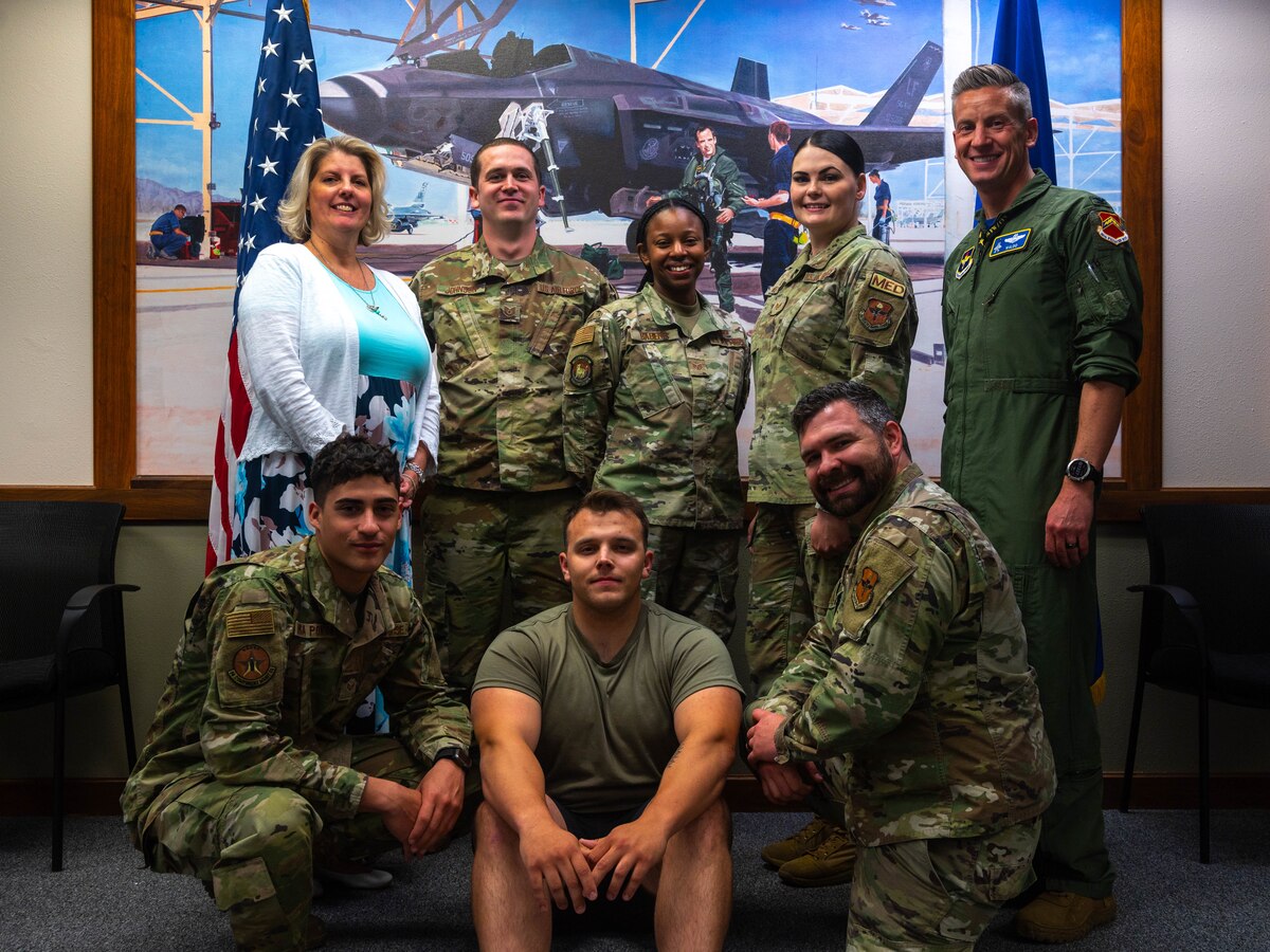 Luke Recognizes Volunteer Victim Advocates > Luke Air Force Base ...