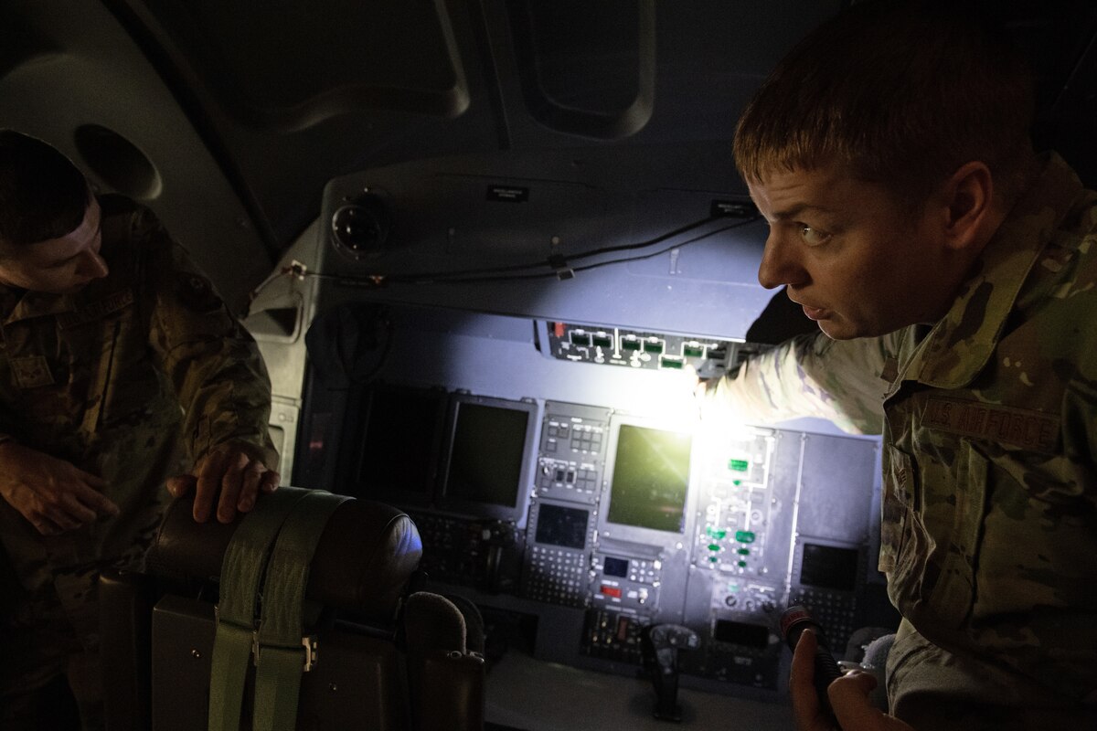 Airmen familiarized with MC-130J Commando II > 193rd Special Operations ...