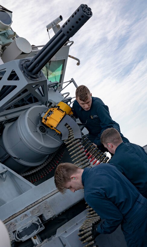 The U.S. Seventh Fleet Band performs during Naval Air Facility (NAF ...