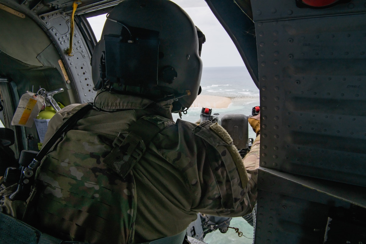 18th Wing commander conducts CSAR training > Kadena Air Base > News