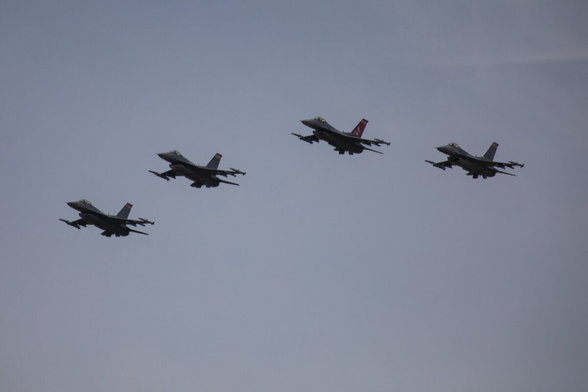 Farewell to over 35 years flying the Viper > 187th Fighter Wing > Display