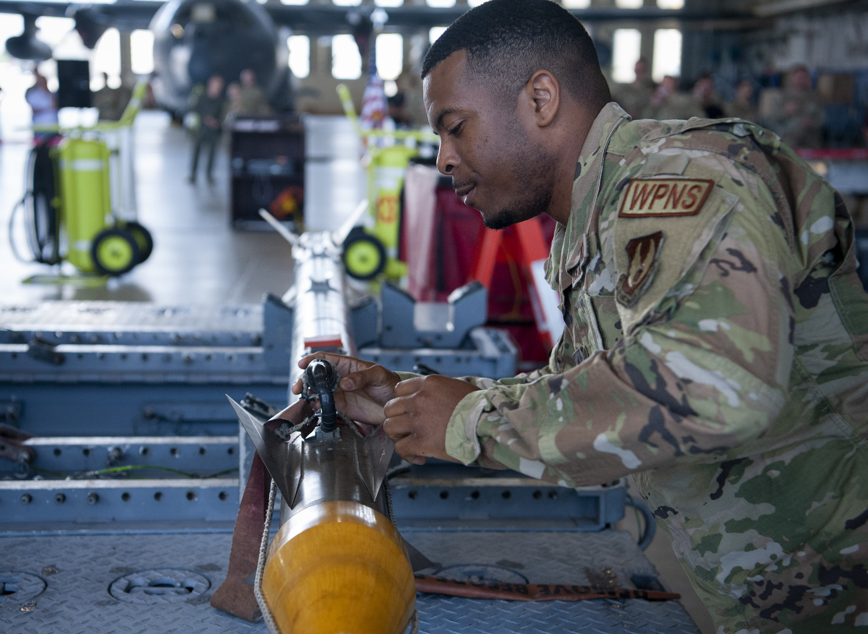 Crews battle with bombs, missiles > Eglin Air Force Base > Article Display
