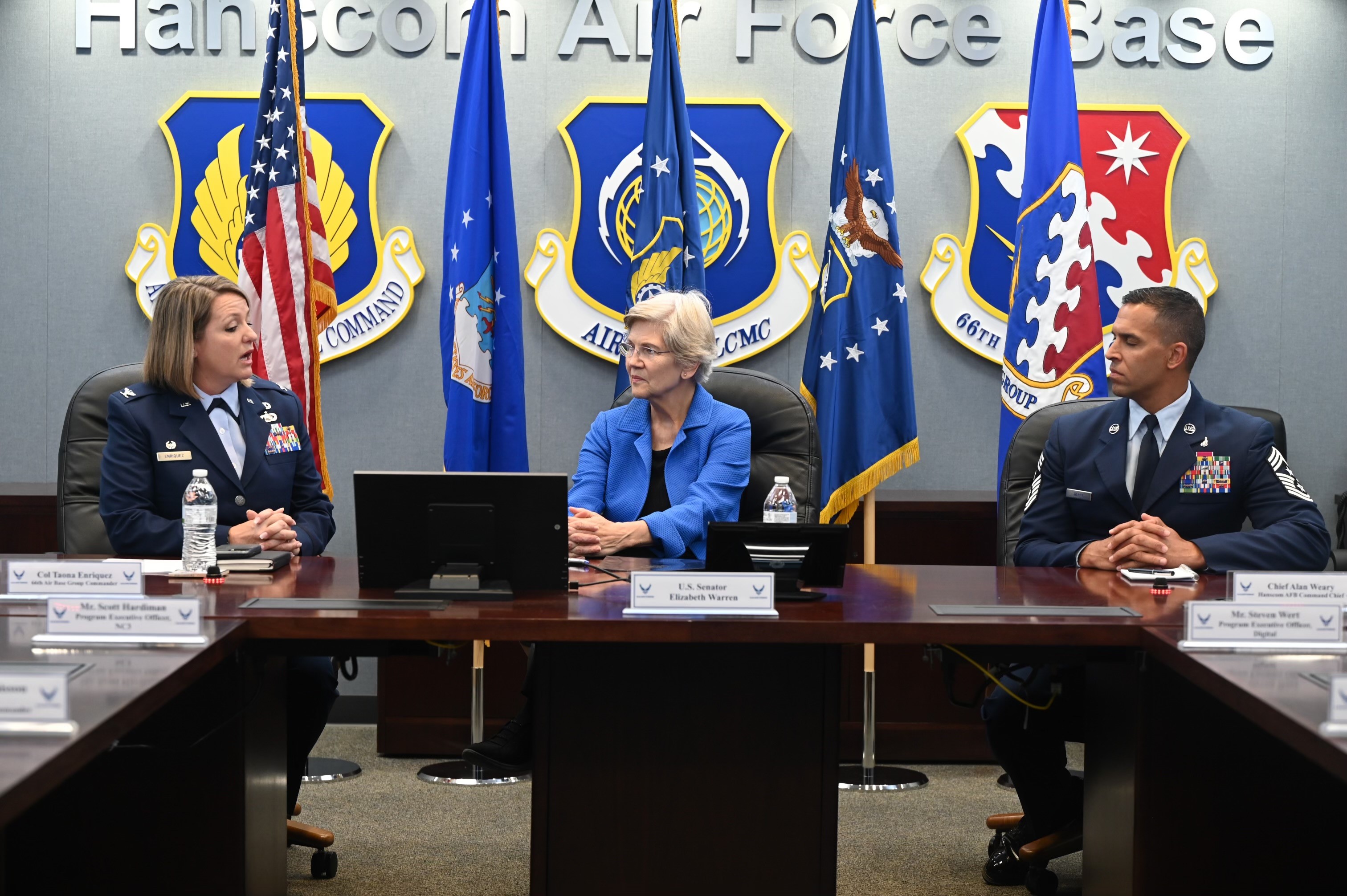 Senator Warren visits Hanscom AFB > Hanscom Air Force Base > Article ...