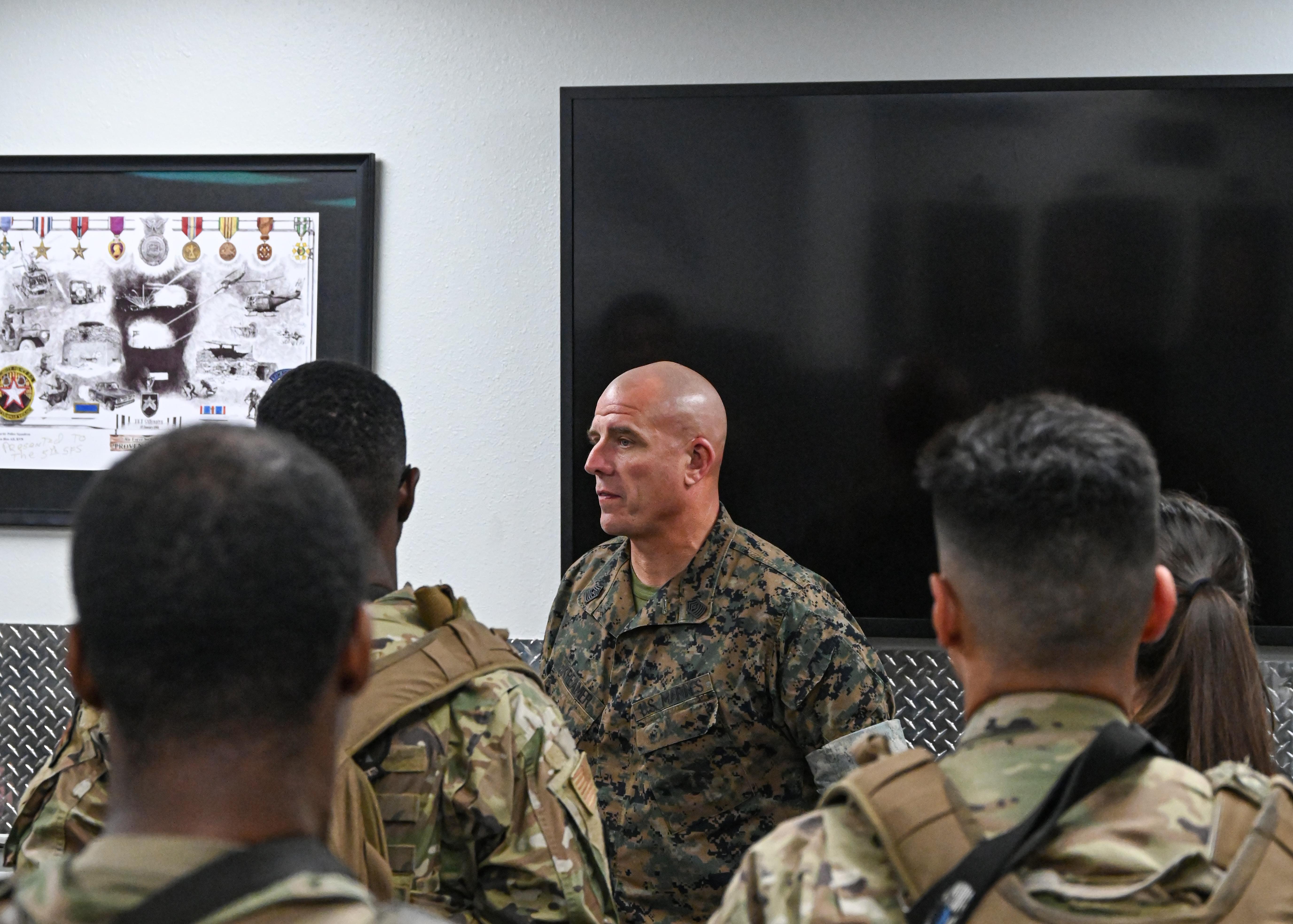 USSTRATCOM SEL visits Team Minot