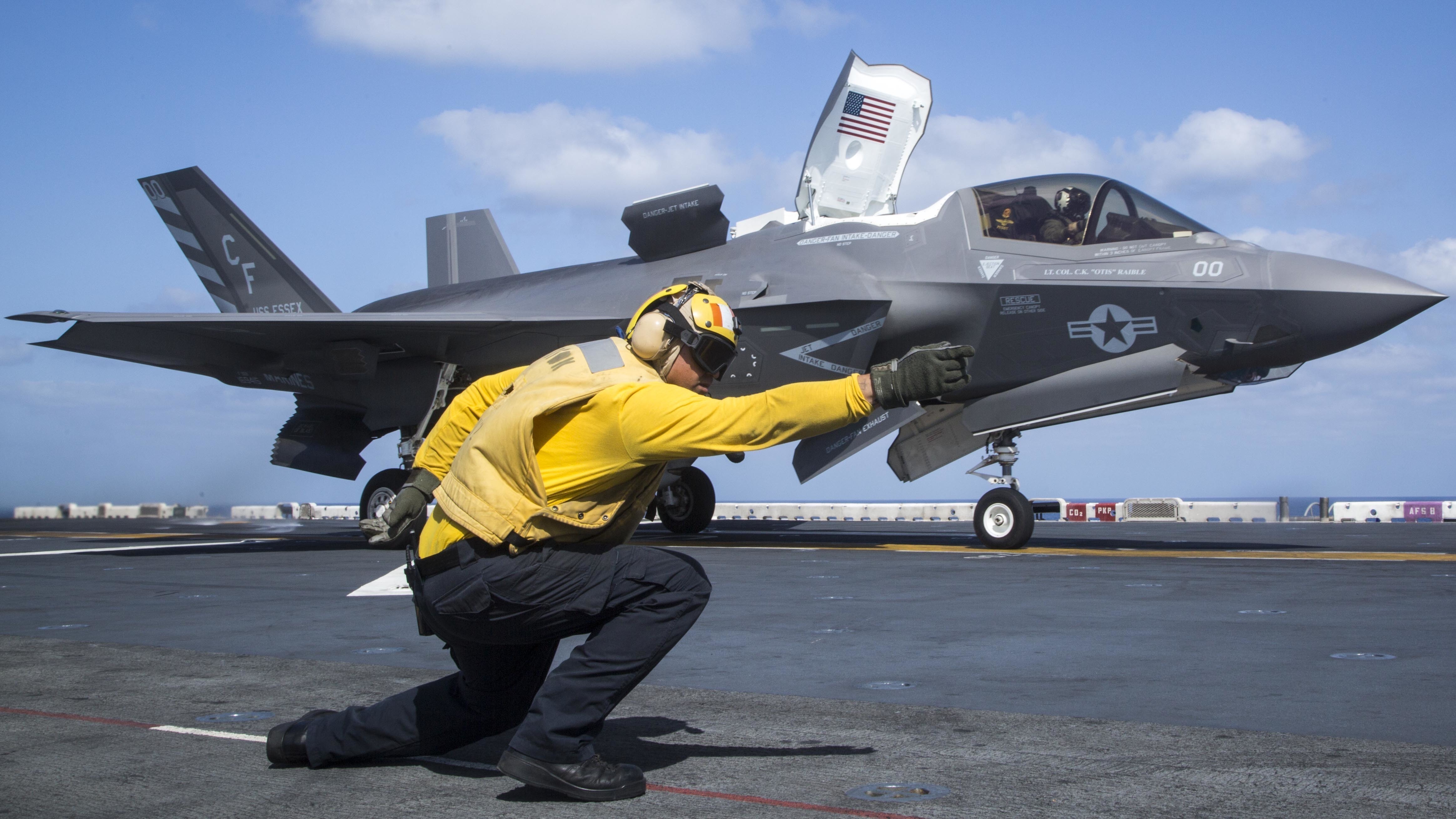 New video highlights agency’s F-35 support > Defense Logistics Agency ...