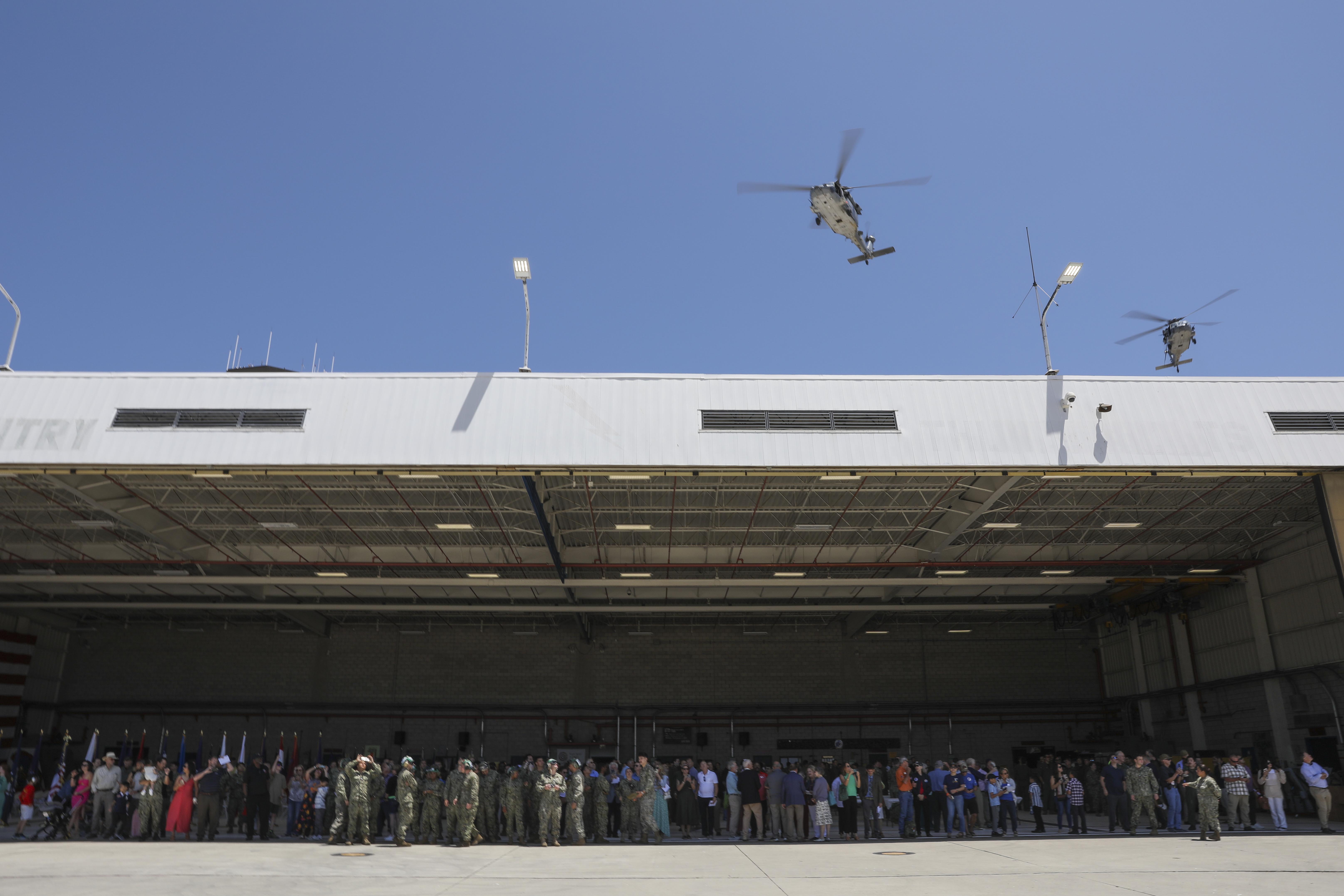 End of an Era: The Navy’s Last Special Warfare-Dedicated Helicopter ...