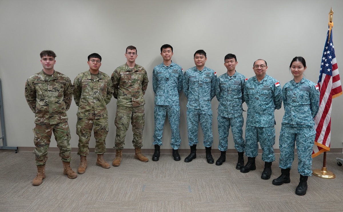 BESPIN and Singapore Air Force Reach for the Stars > Air Force Life ...