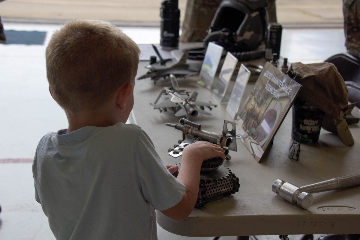Illinois Air National Guard 183d Wing Hosts Open House with Abraham ...