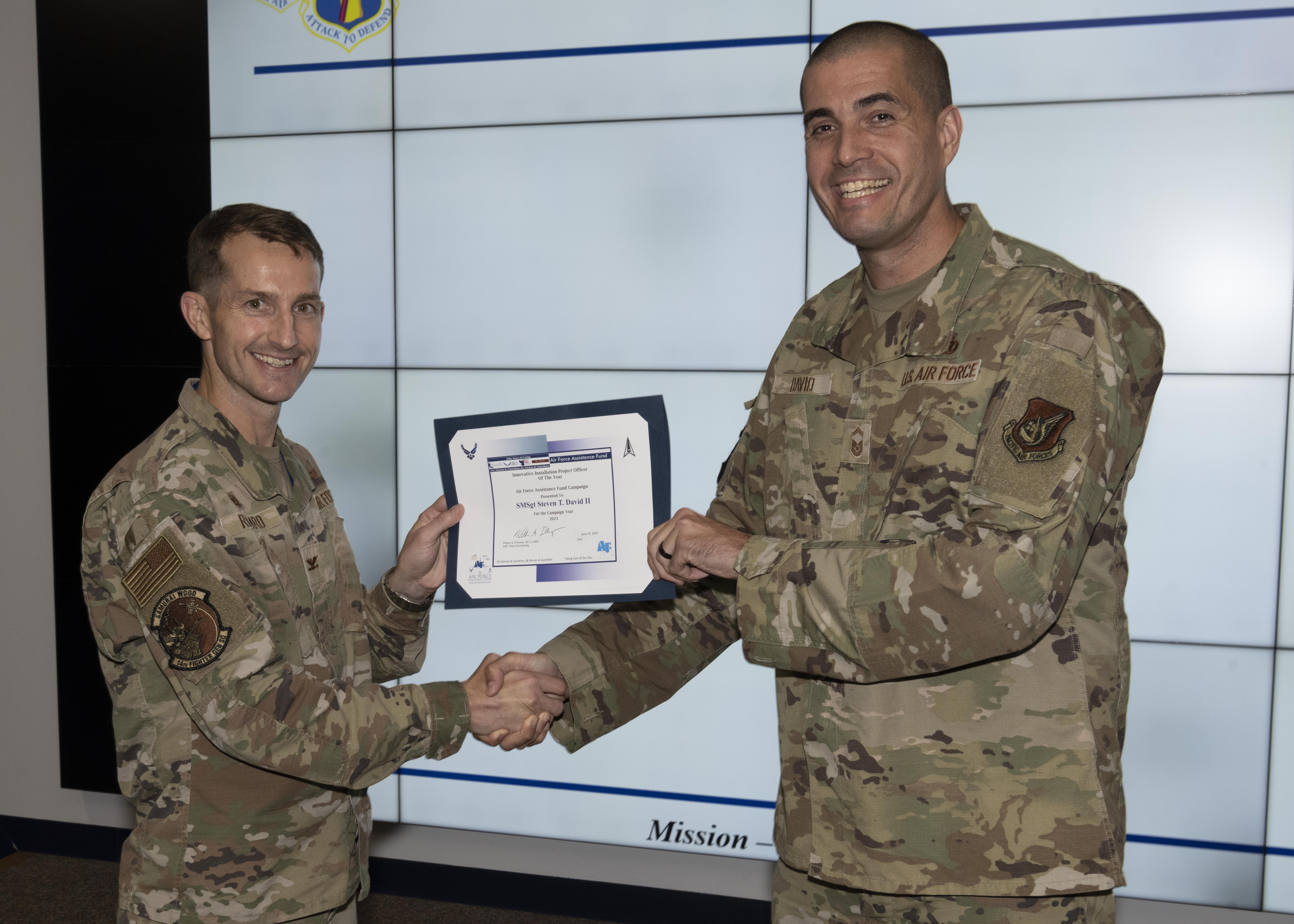 Misawa SNCOs Receive Innovative IPO Team of the Year Award > Misawa Air ...