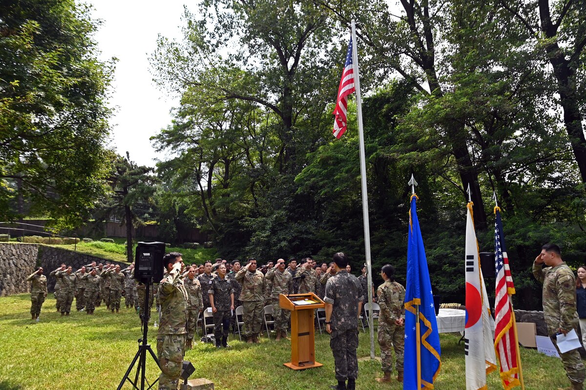 303rd IS holds 70th Armistice Anniversary Ceremony > Seventh Air Force ...