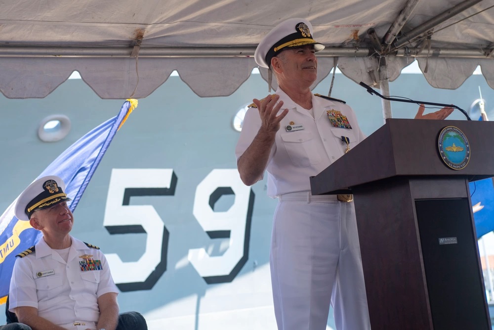 Commander, Naval Surface Forces Holds Change of Command > Naval Surface ...