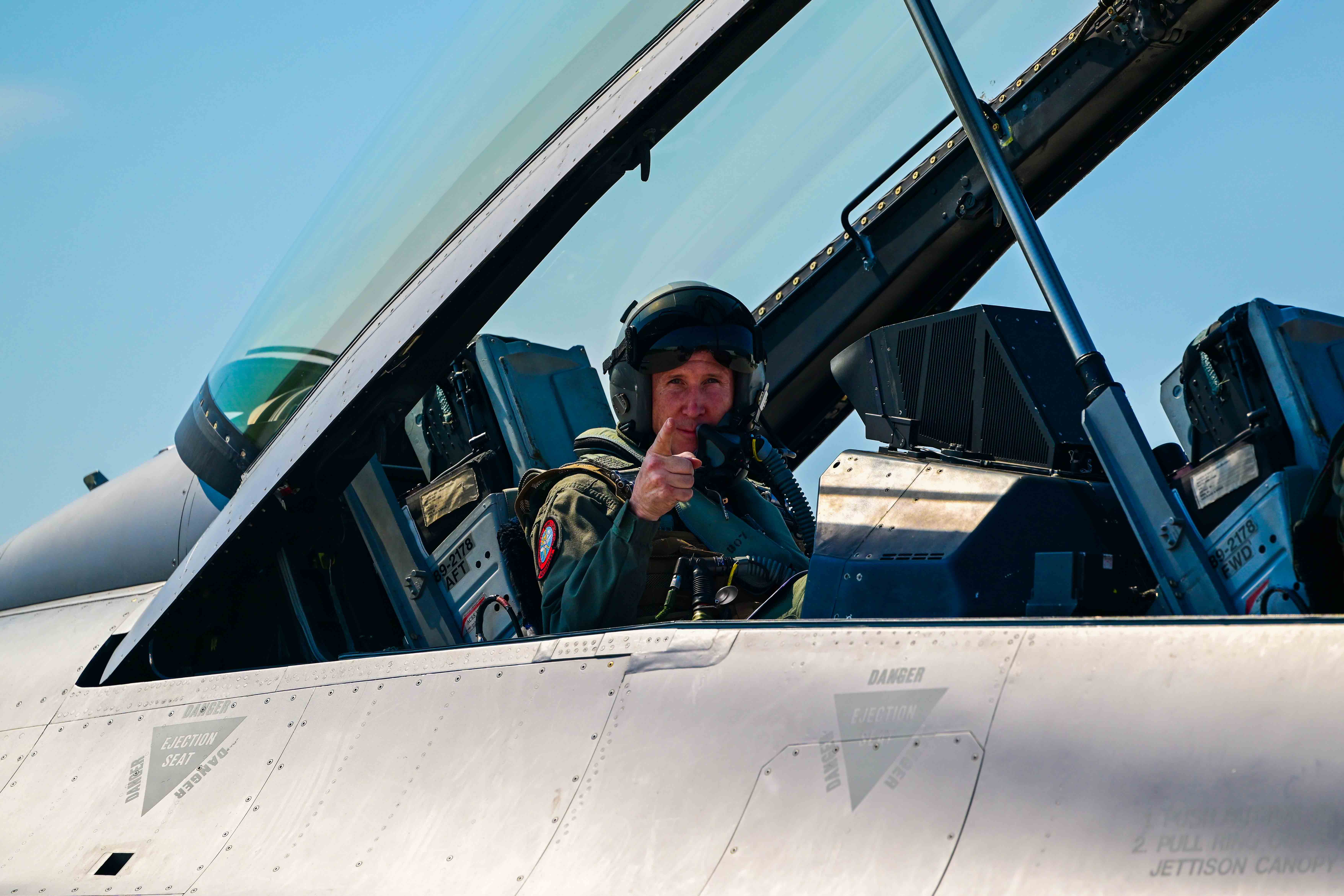 Rescue pilot’s visit to Aviano connects the past to the present ...