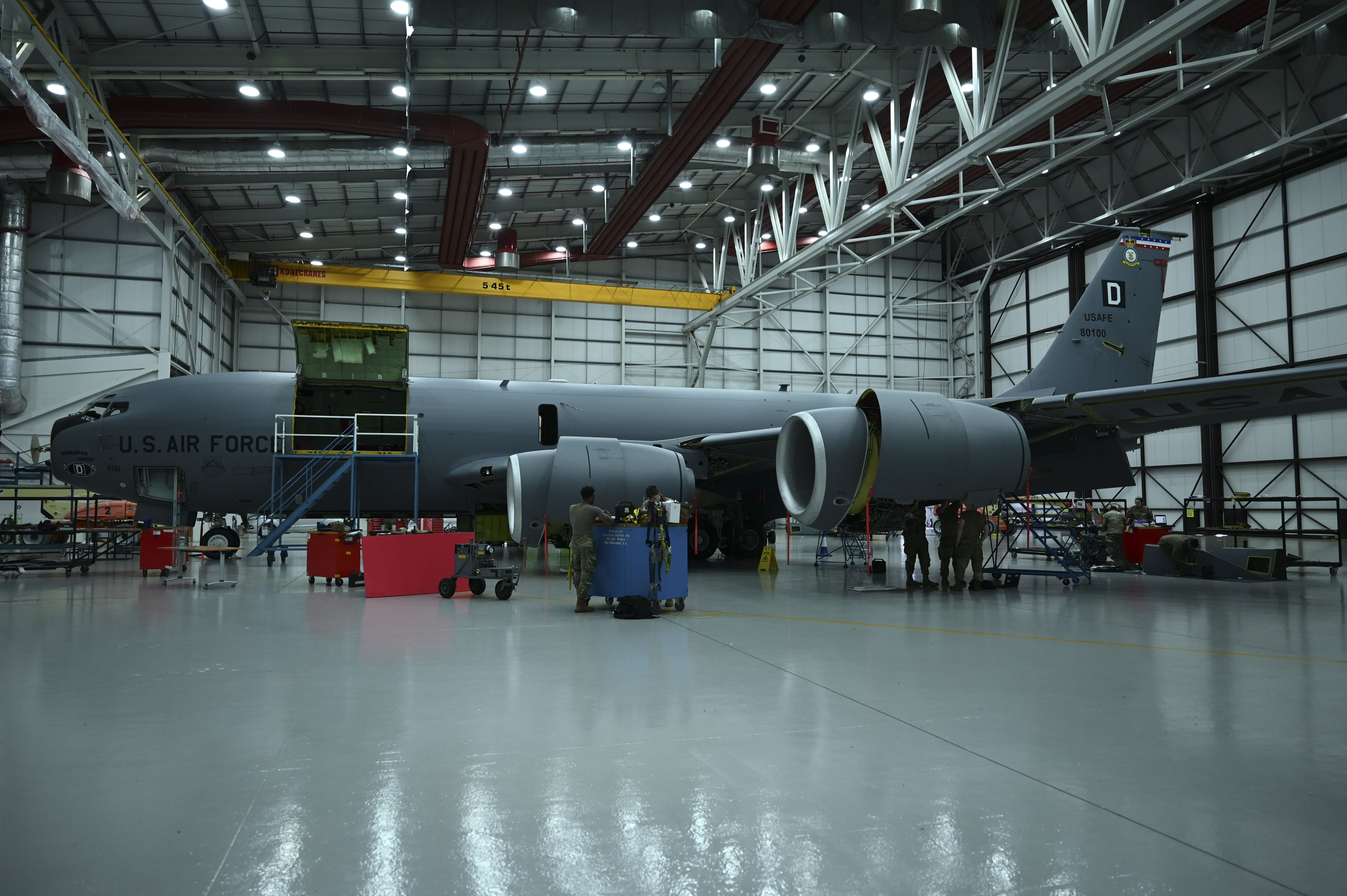 RAF Mildenhall Airmen make repairs on KC-135 Stratotanker aircraft ...