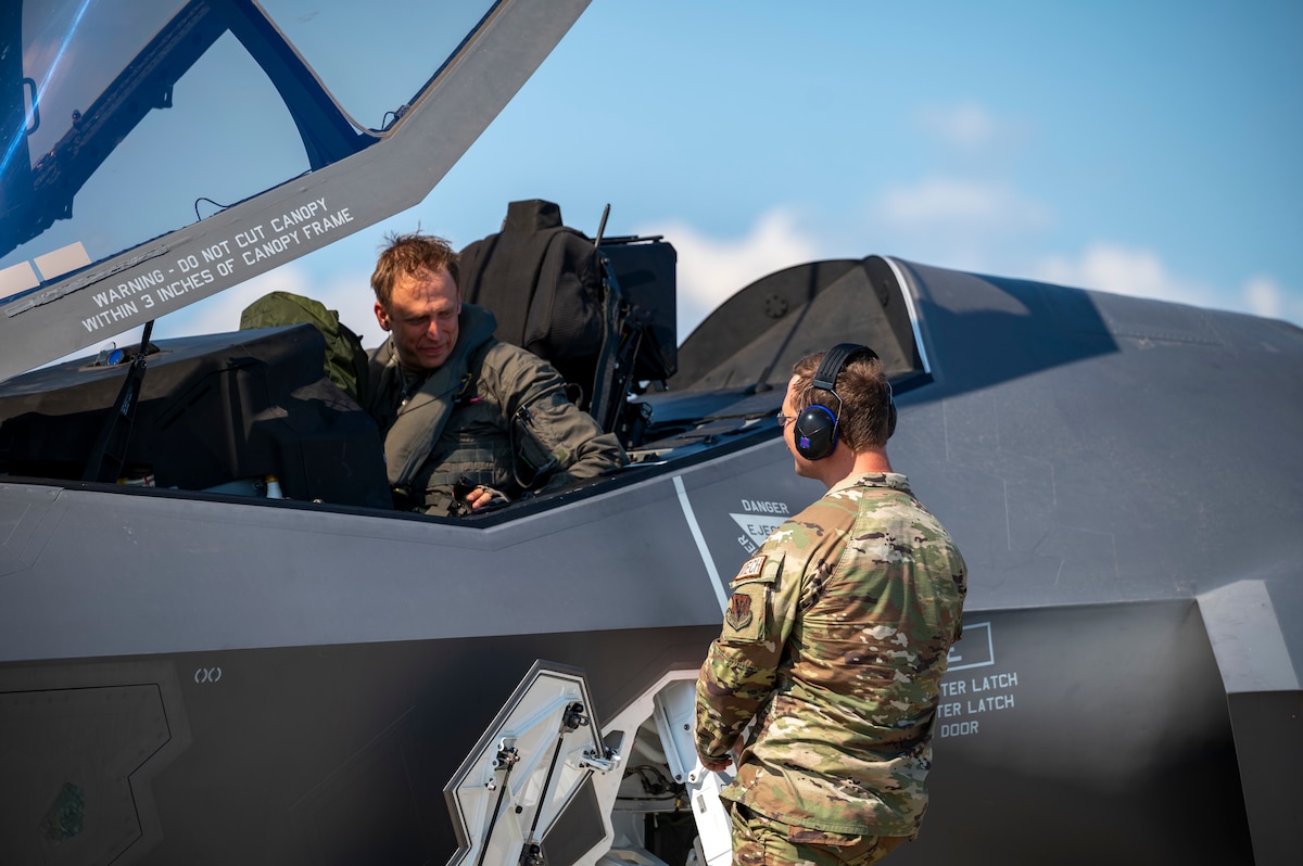 95th FGS catches history > Tyndall Air Force Base > Article Display