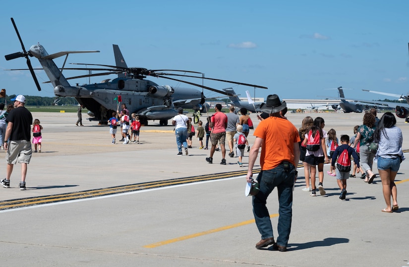 JB MDL kids understand deployments > Joint Base McGuire-Dix-Lakehurst ...