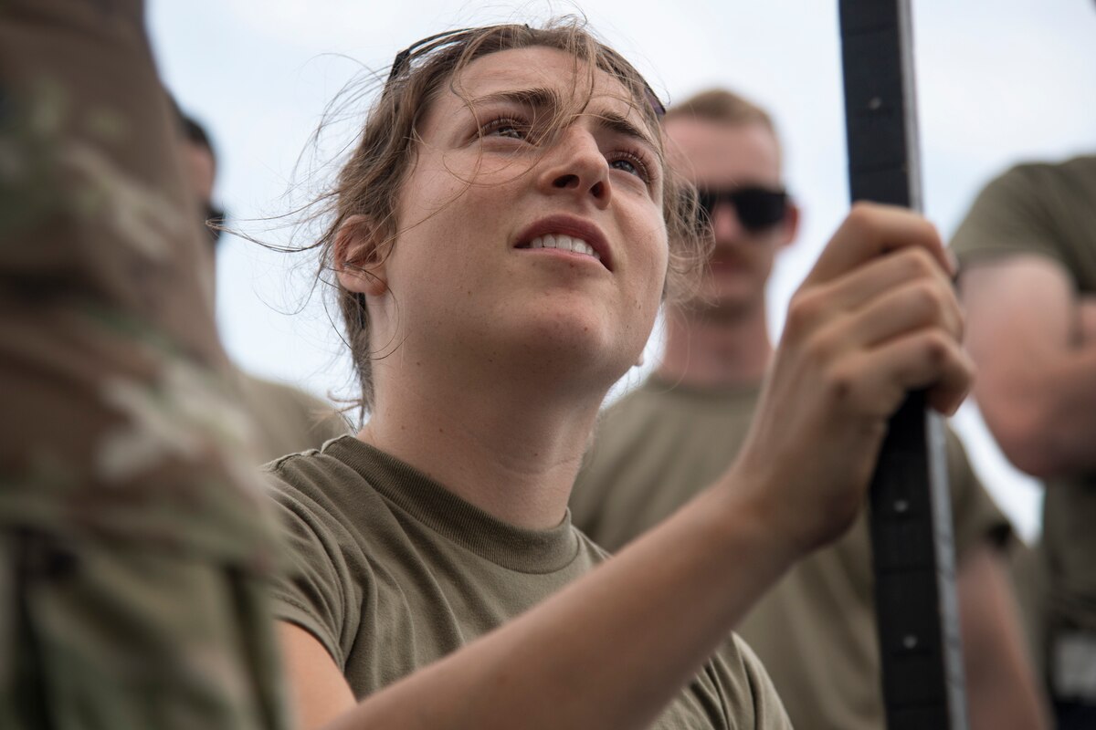 Ang Maintenance Team Combines Experience During Mg23 U S Air Force