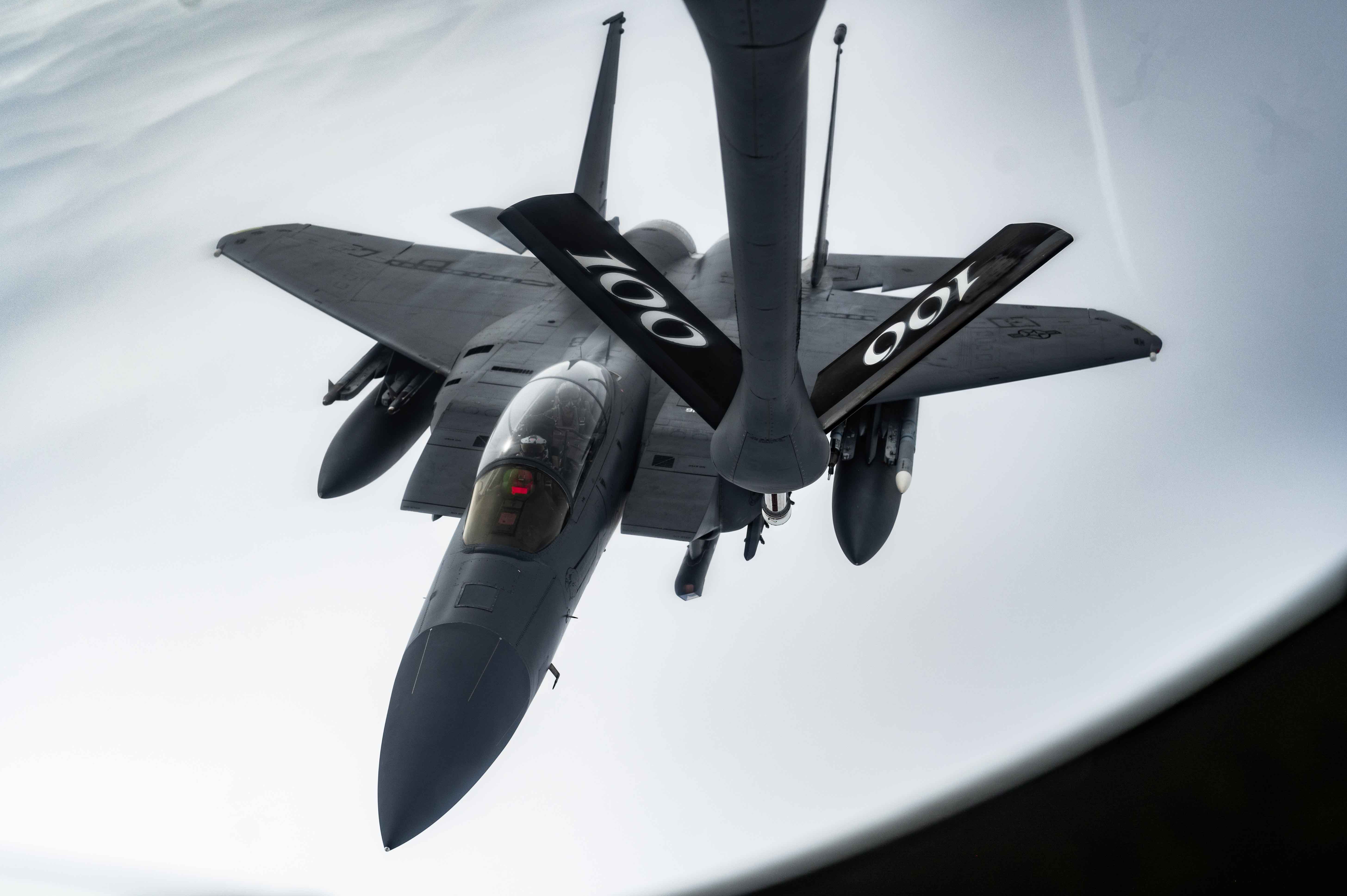 RAF Mildenhall supports RAF Lakenheath > Royal Air Force Mildenhall ...