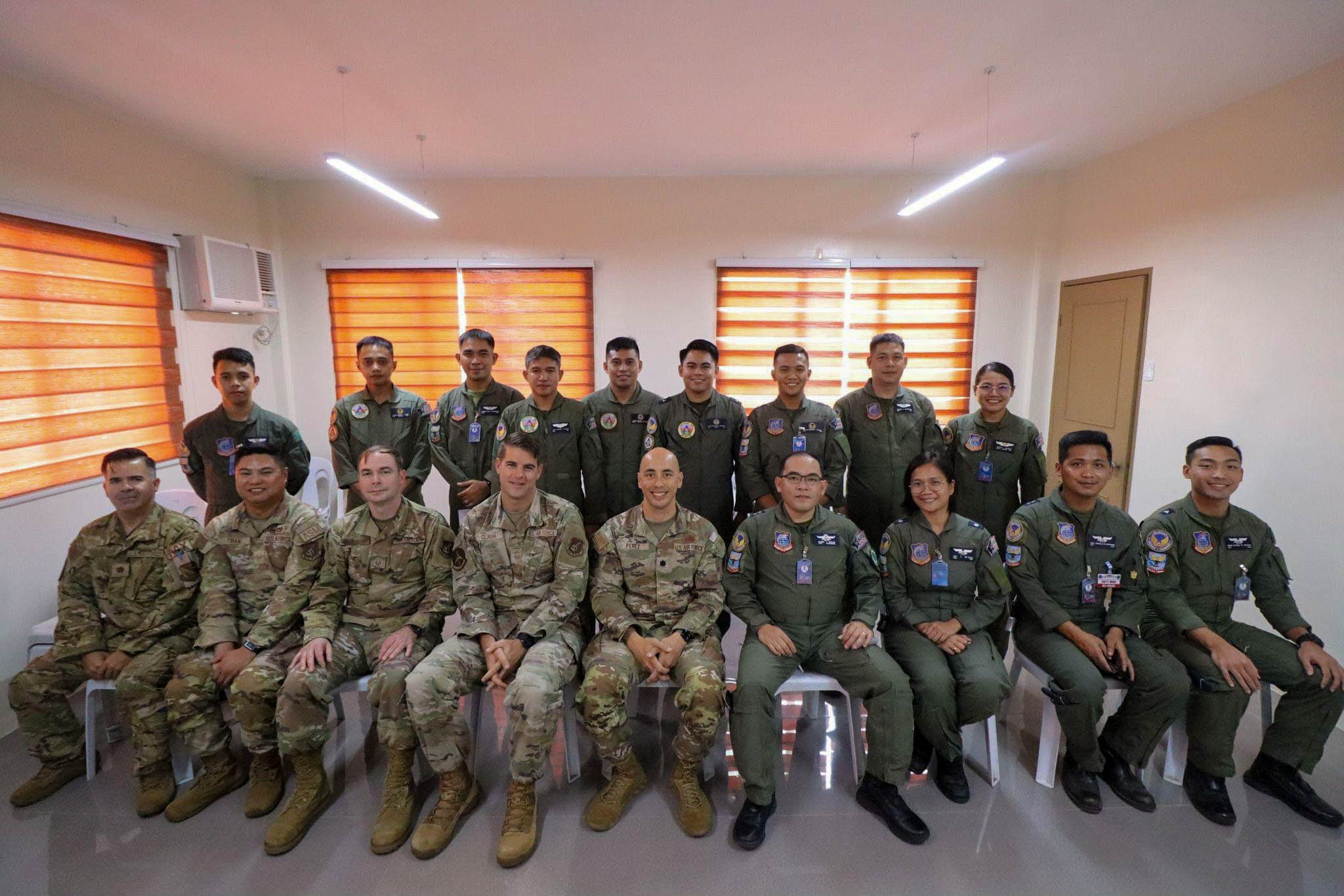 US, Philippine maintainers conduct SME exchange > Pacific Air Forces ...